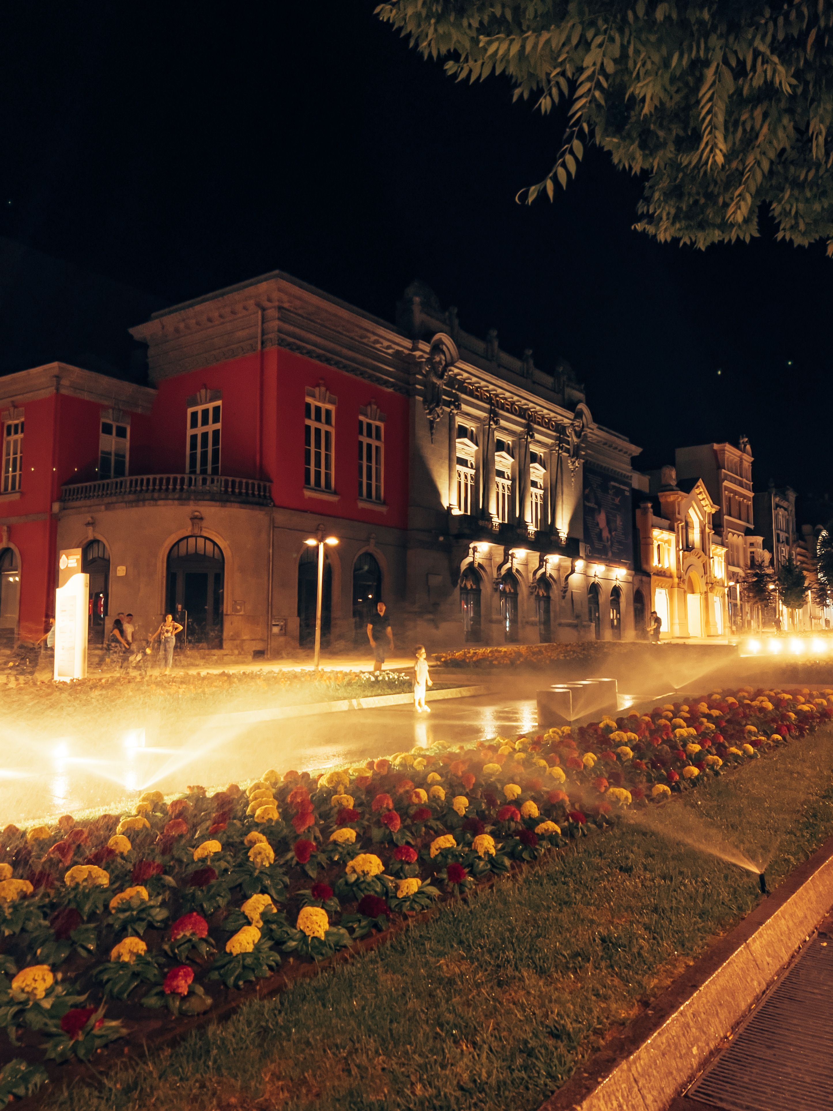 Historic Night Scene with Lit Architecture and Fountain · Free Stock Photo