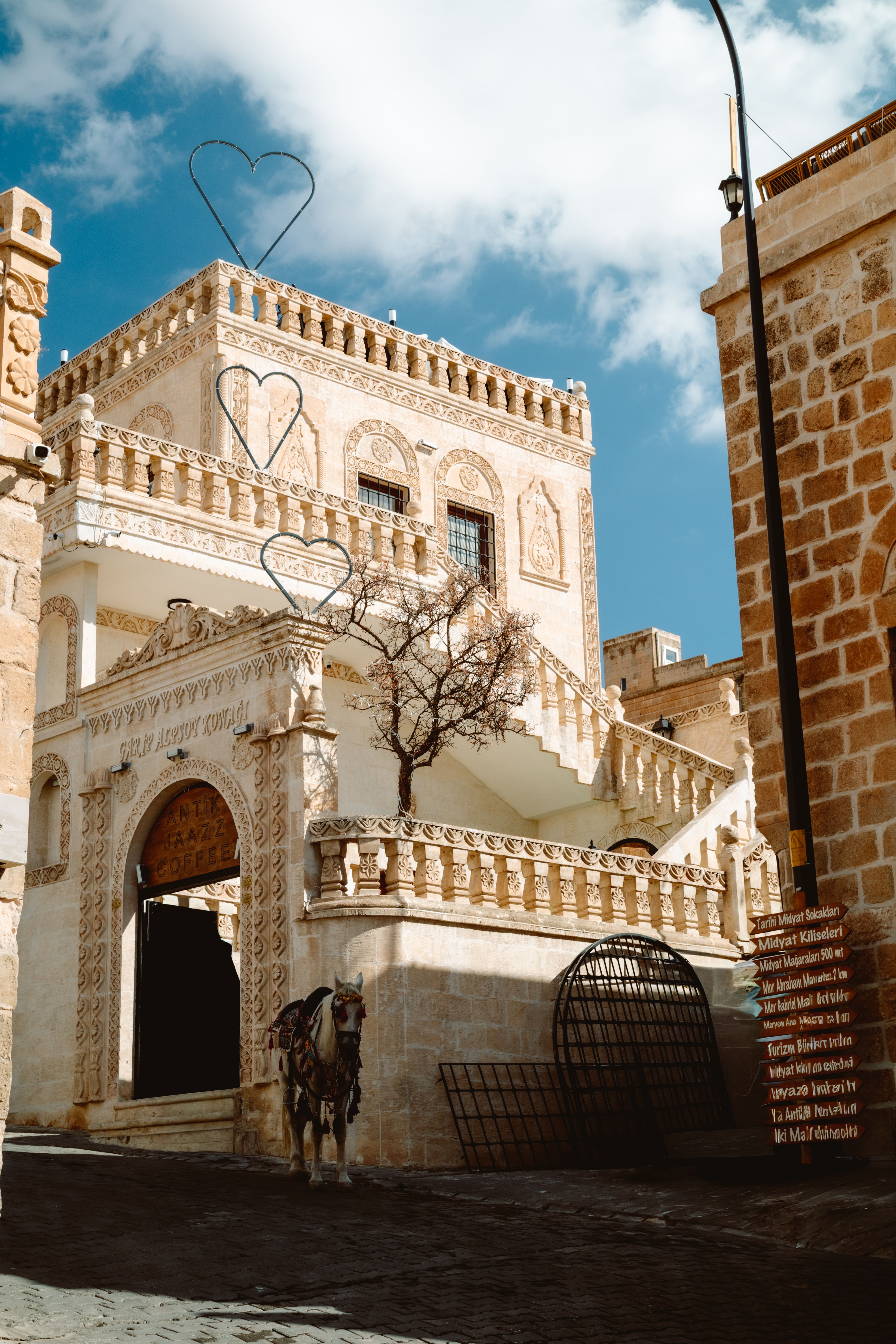 Historic Middle Eastern Building with Ornate Details · Free Stock Photo