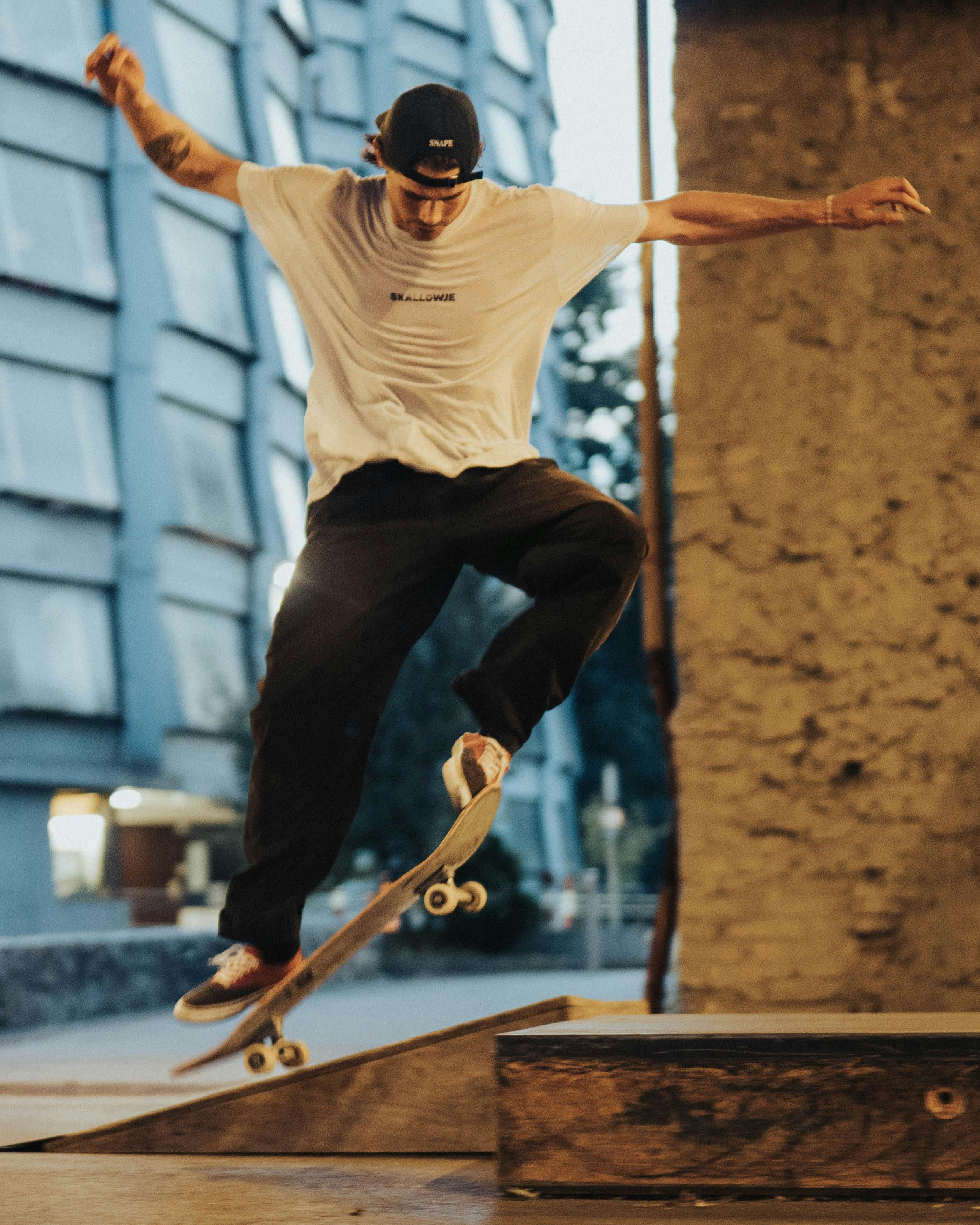 Skating Photos, Download The BEST Free Skating Stock Photos & HD Images