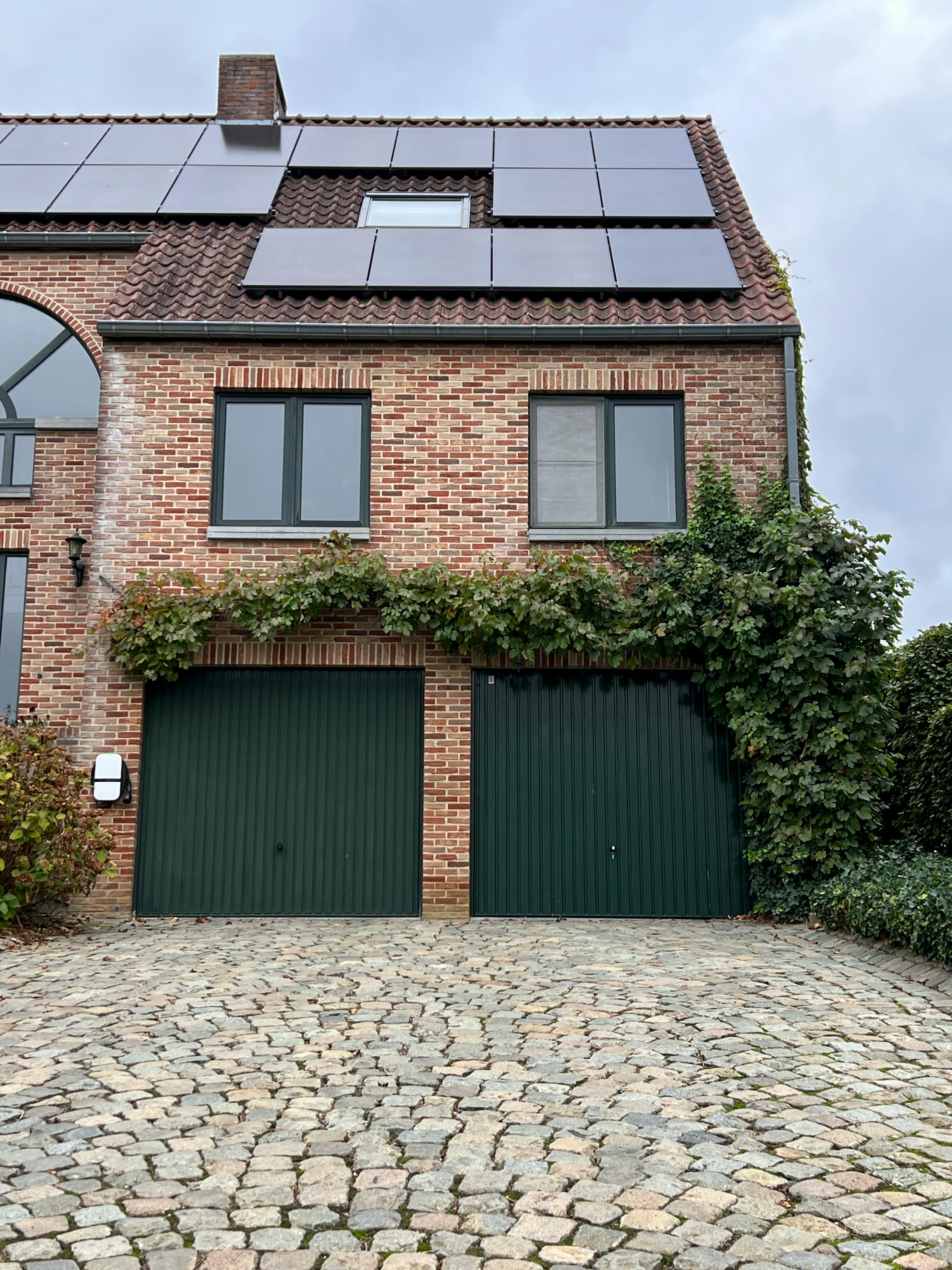 Photo gratuite de allée, allée pavée, aménagement paysager ...