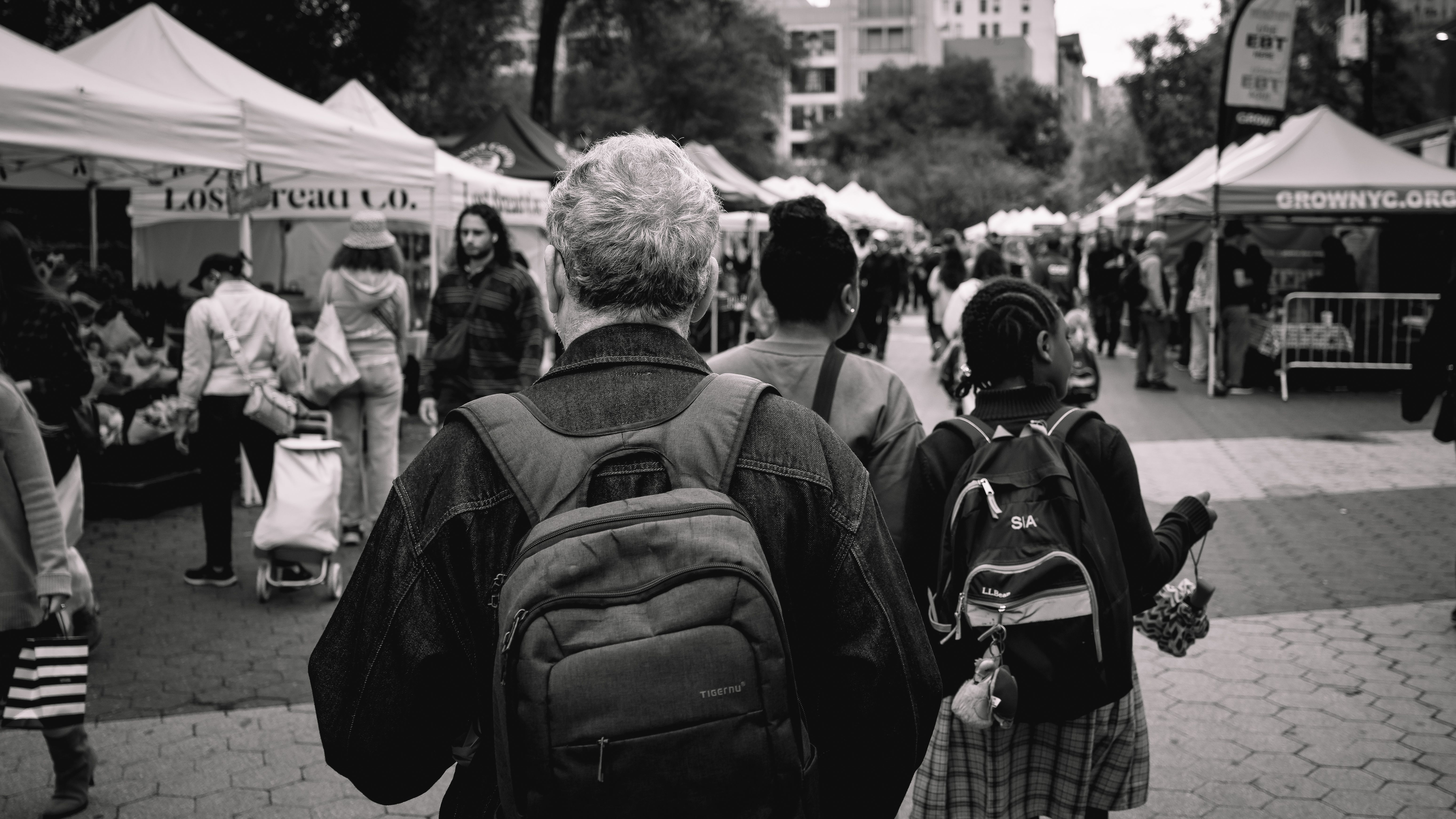 Busy Market Scene in New York City · Free Stock Photo