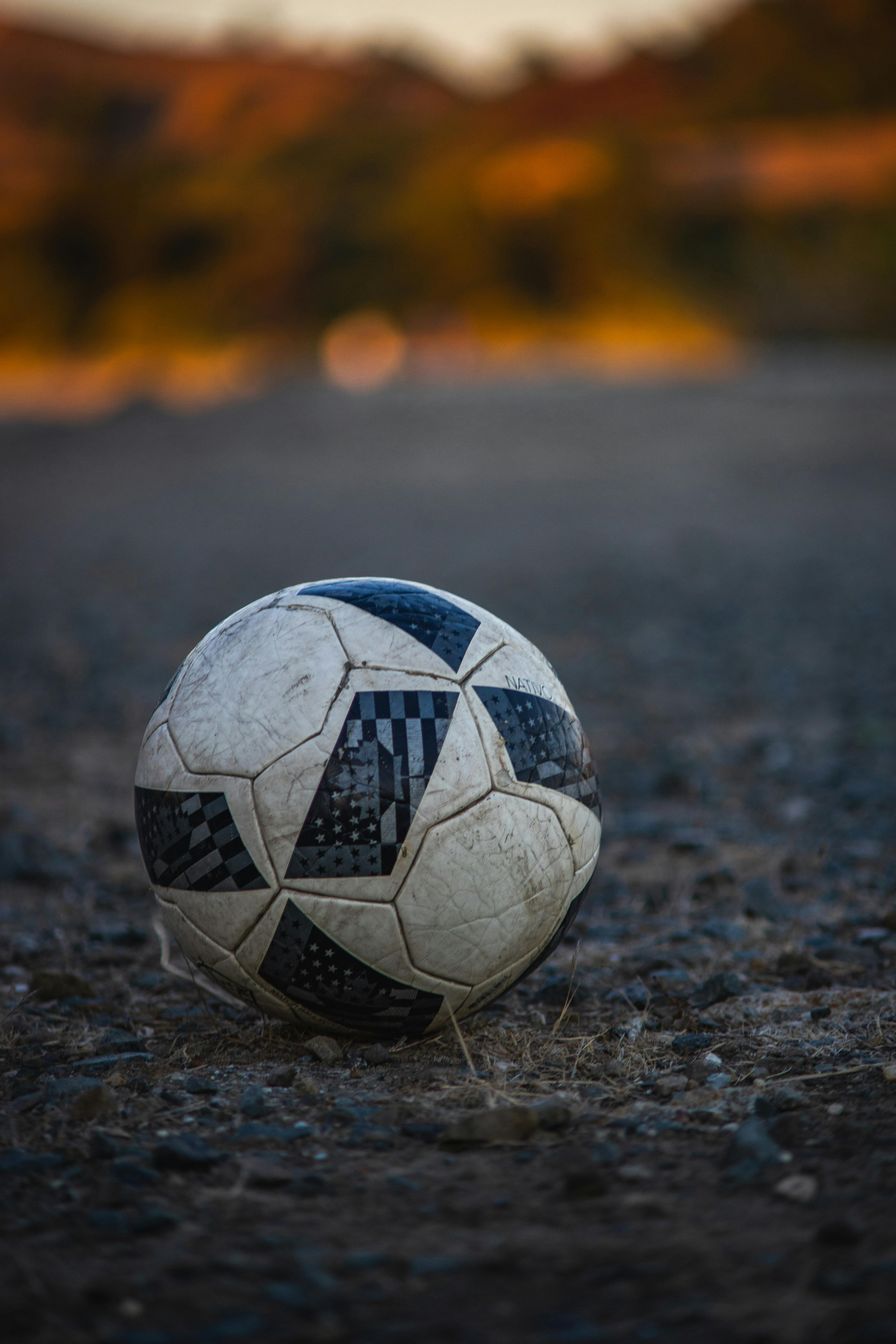 Fall Football Photos, Download The BEST Free Fall Football Stock Photos ...