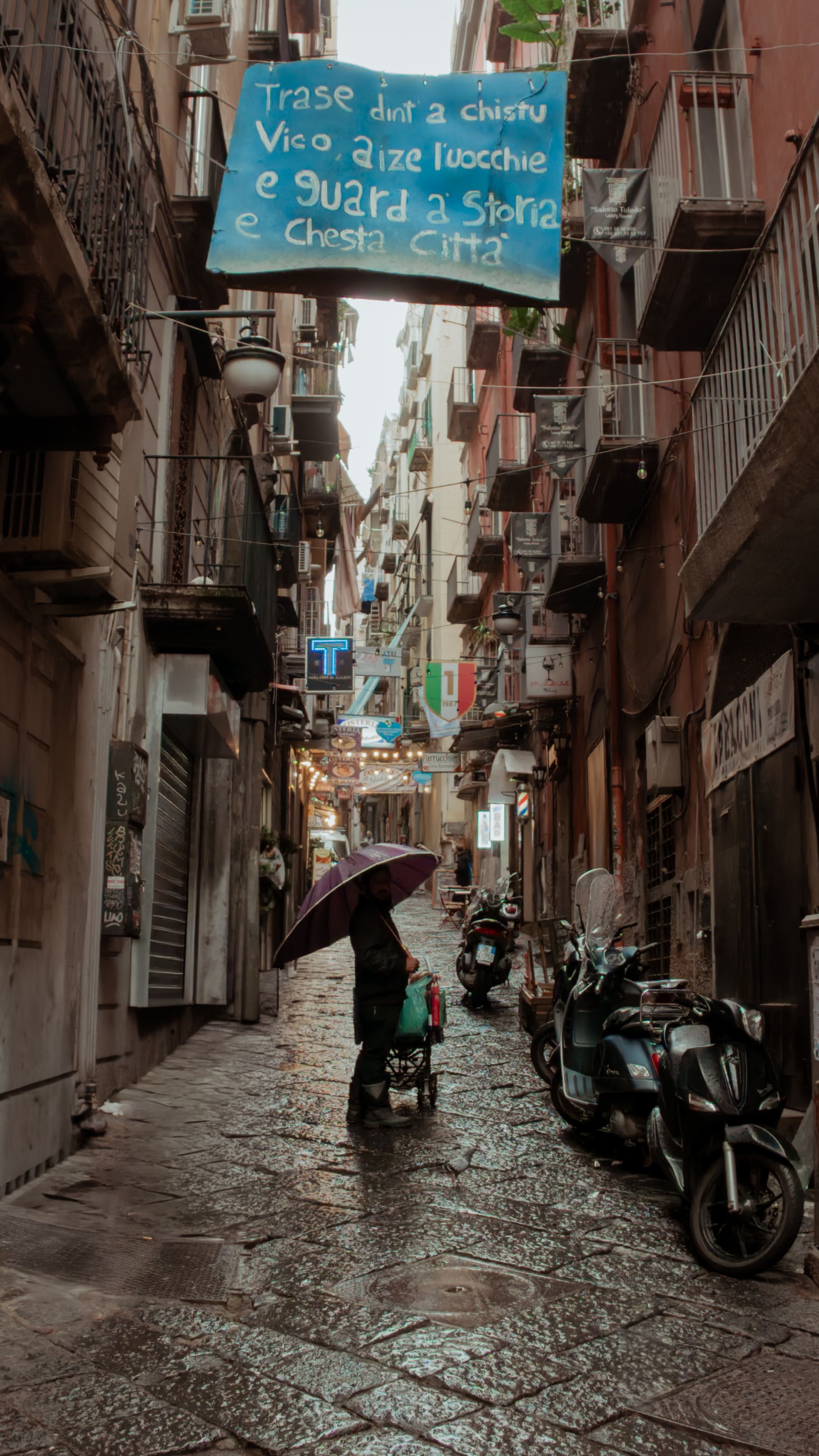 Charming Narrow Alley Street in Naples · Free Stock Photo