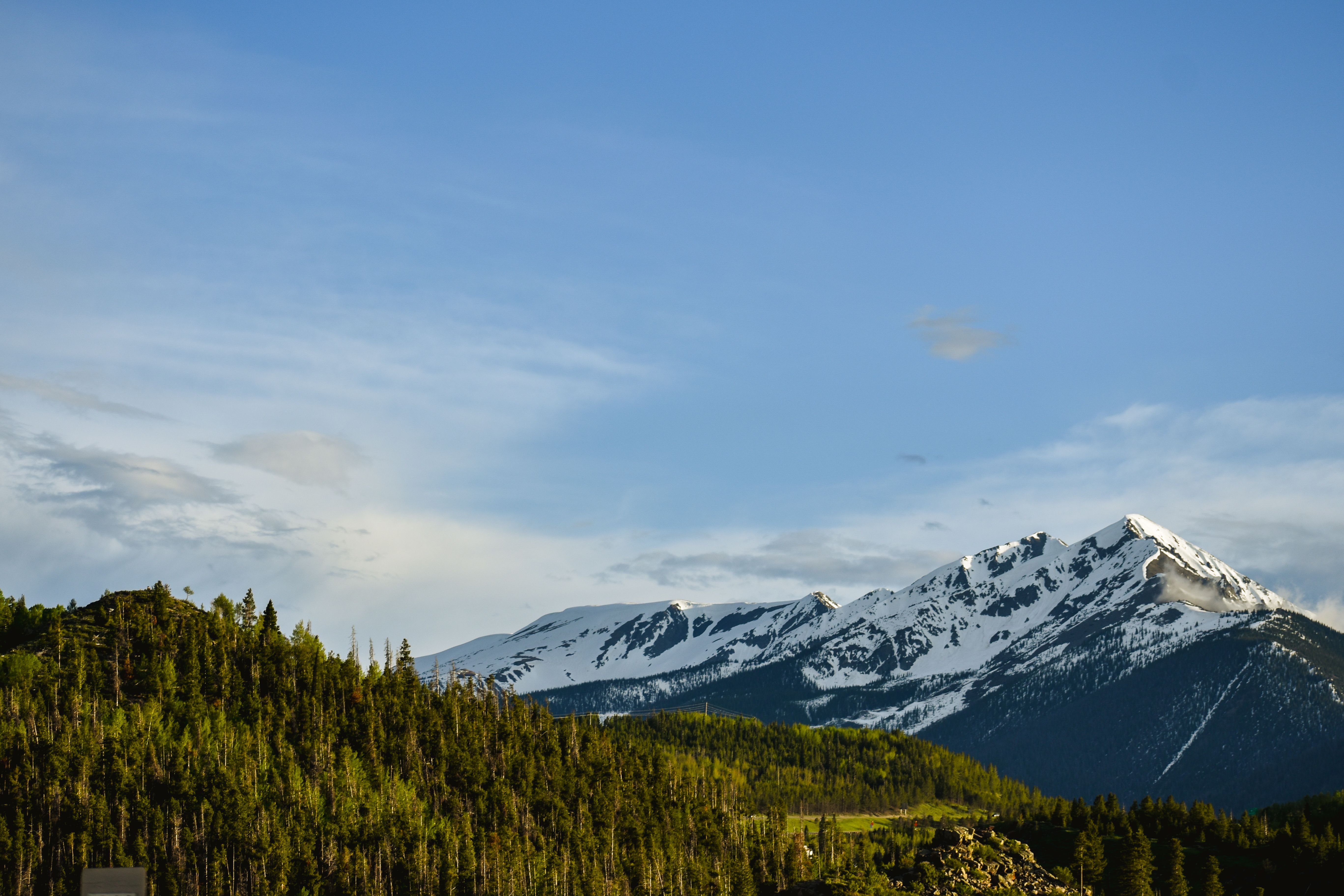 Colorado Rocky Mountains with Snow-Capped Peaks · Free Stock Photo