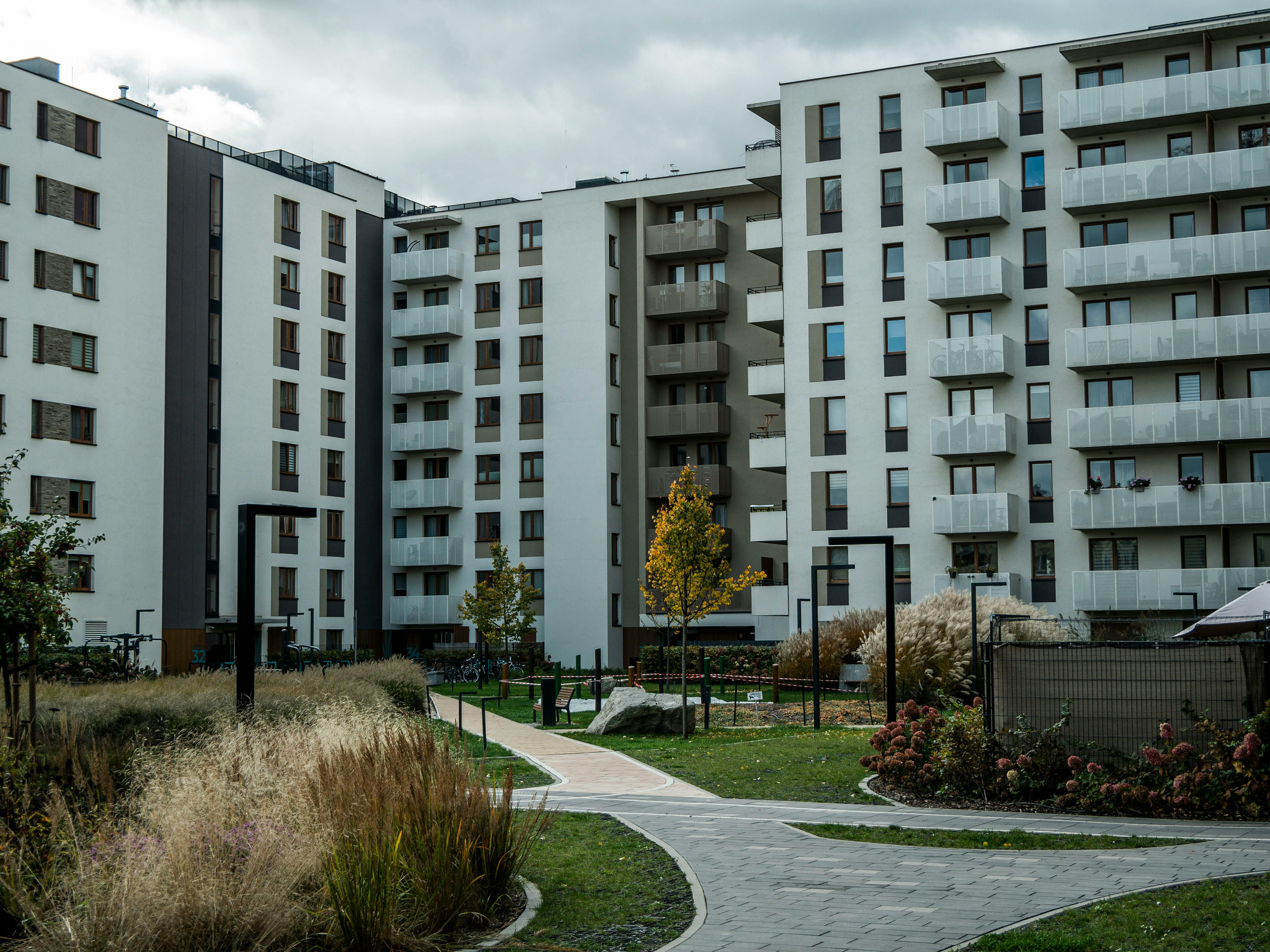 有关休闲区 住宅健身 健康 健康与保健 健康生活 健身 健身公园 健身器材 健身站 公共健身房 公园设备 公园设置 公寓大楼 公开演习 城市健身 城市公园 城市