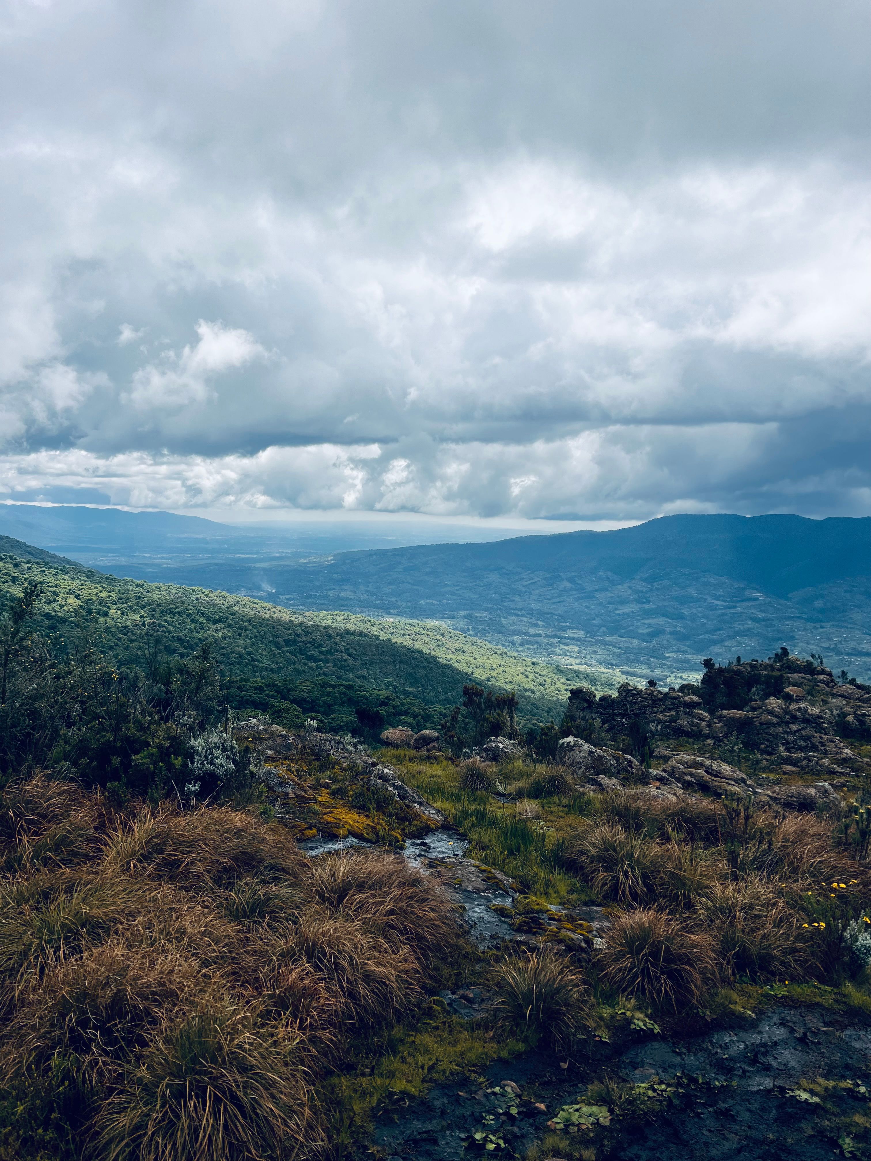 Dramatic Landscape View of Kenyan Highlands · Free Stock Photo