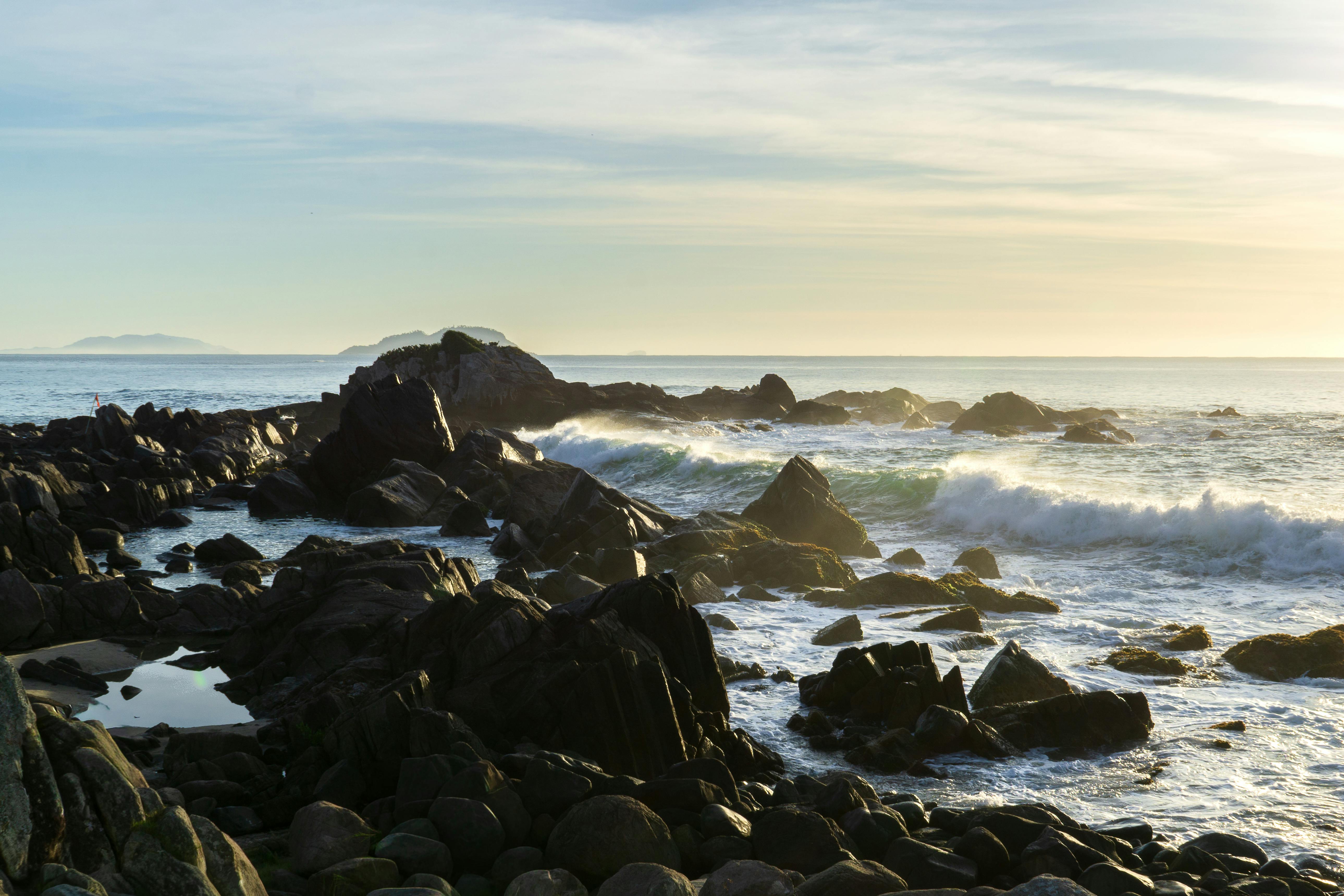 Rocky Coastlines Photos, Download The BEST Free Rocky Coastlines Stock ...