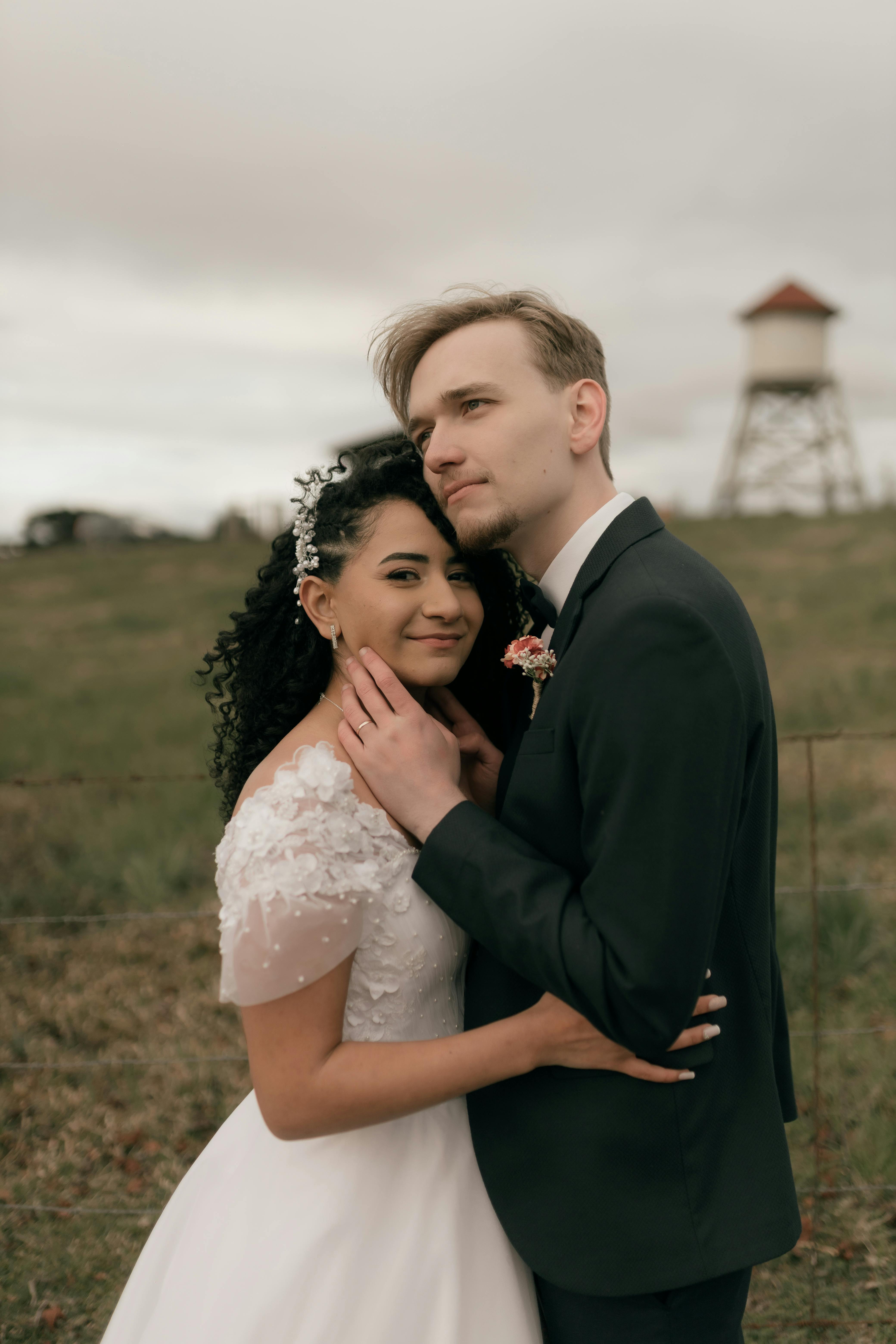 Melissa+Rauch+In+Swim+Suit Photos, Download The BEST Free Melissa+Rauch ...