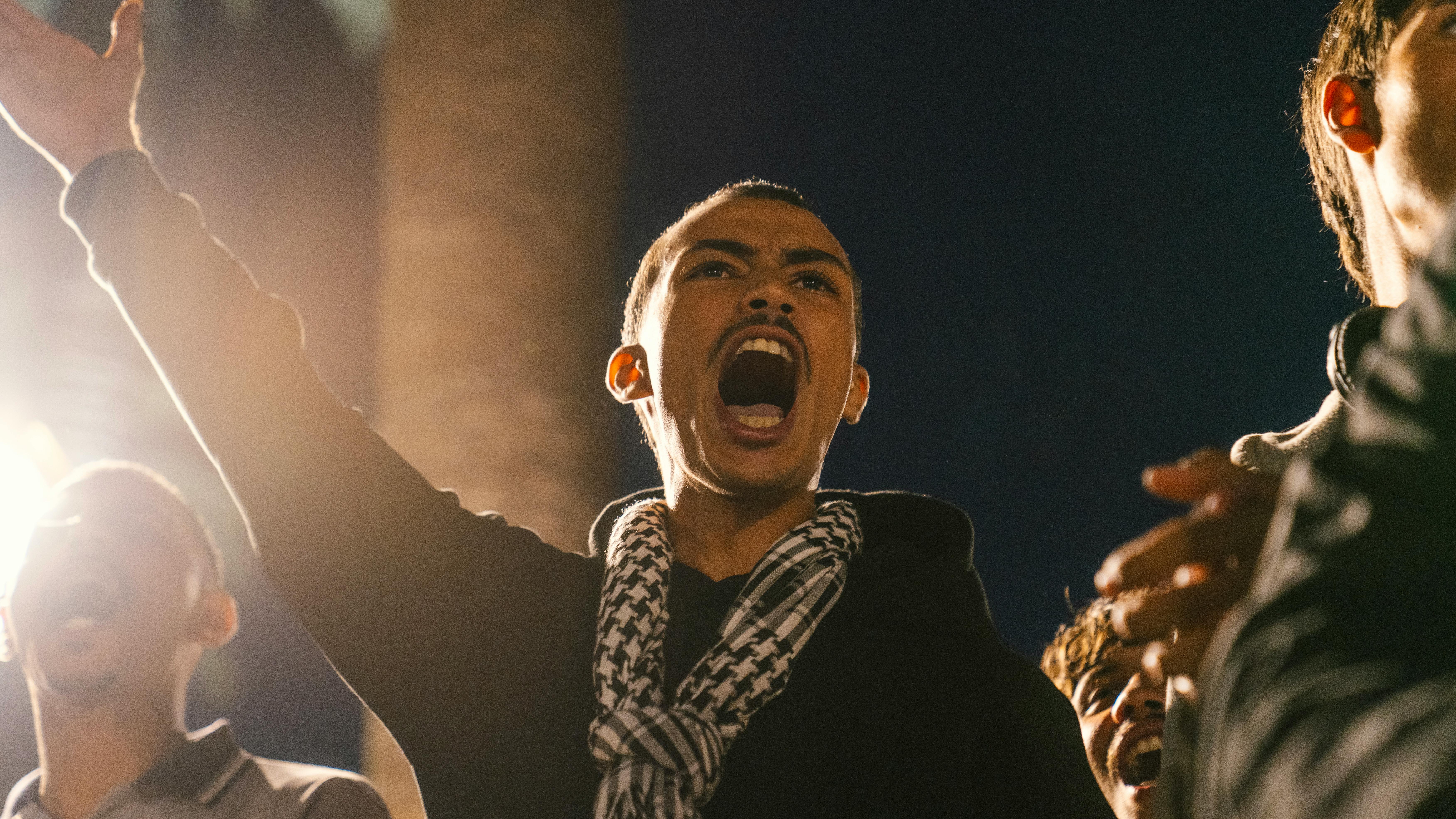 Shouting Photos, Download The BEST Free Shouting Stock Photos & HD Images