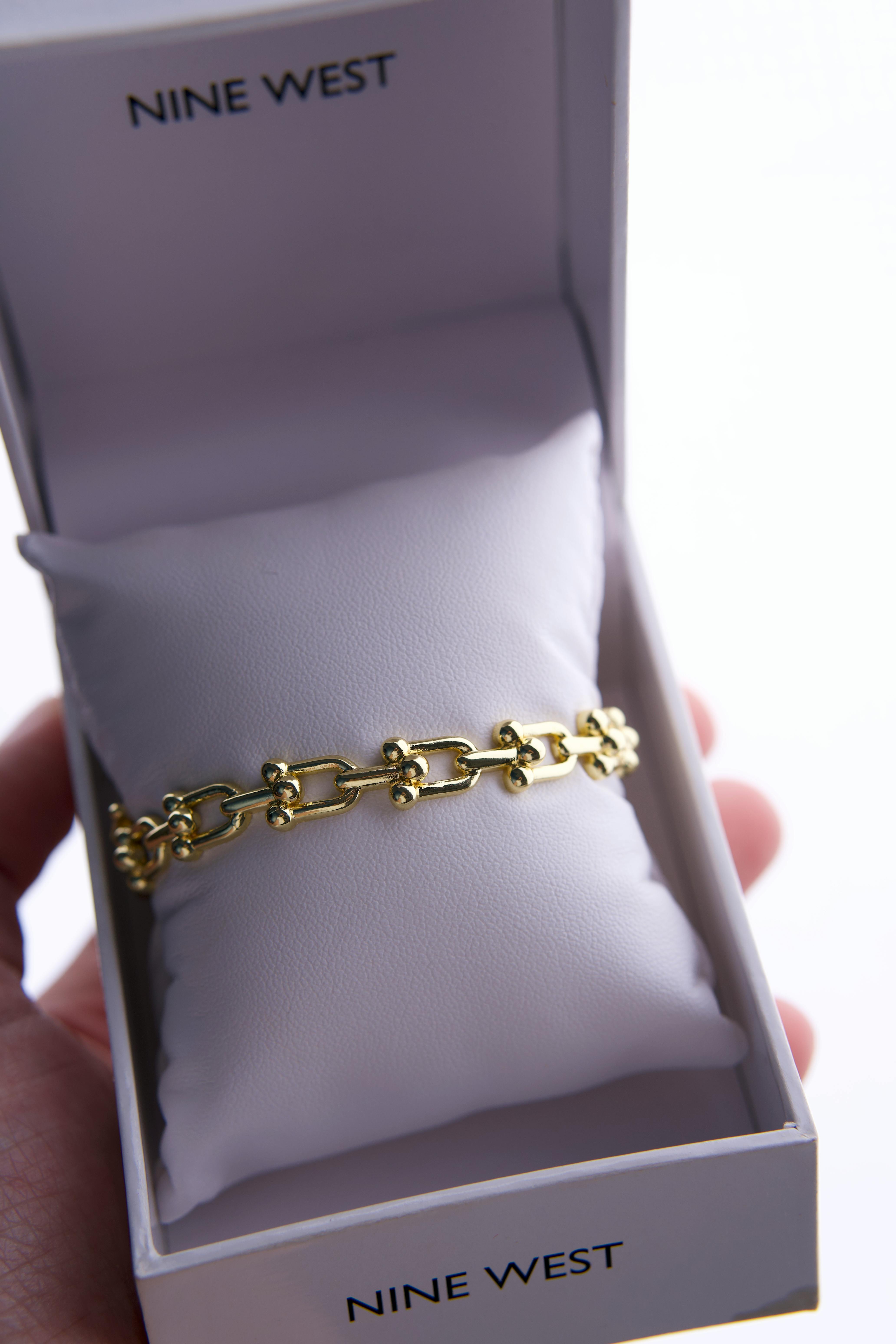 Chain Bracelet Close Up Photos, Download The BEST Free Chain Bracelet ...