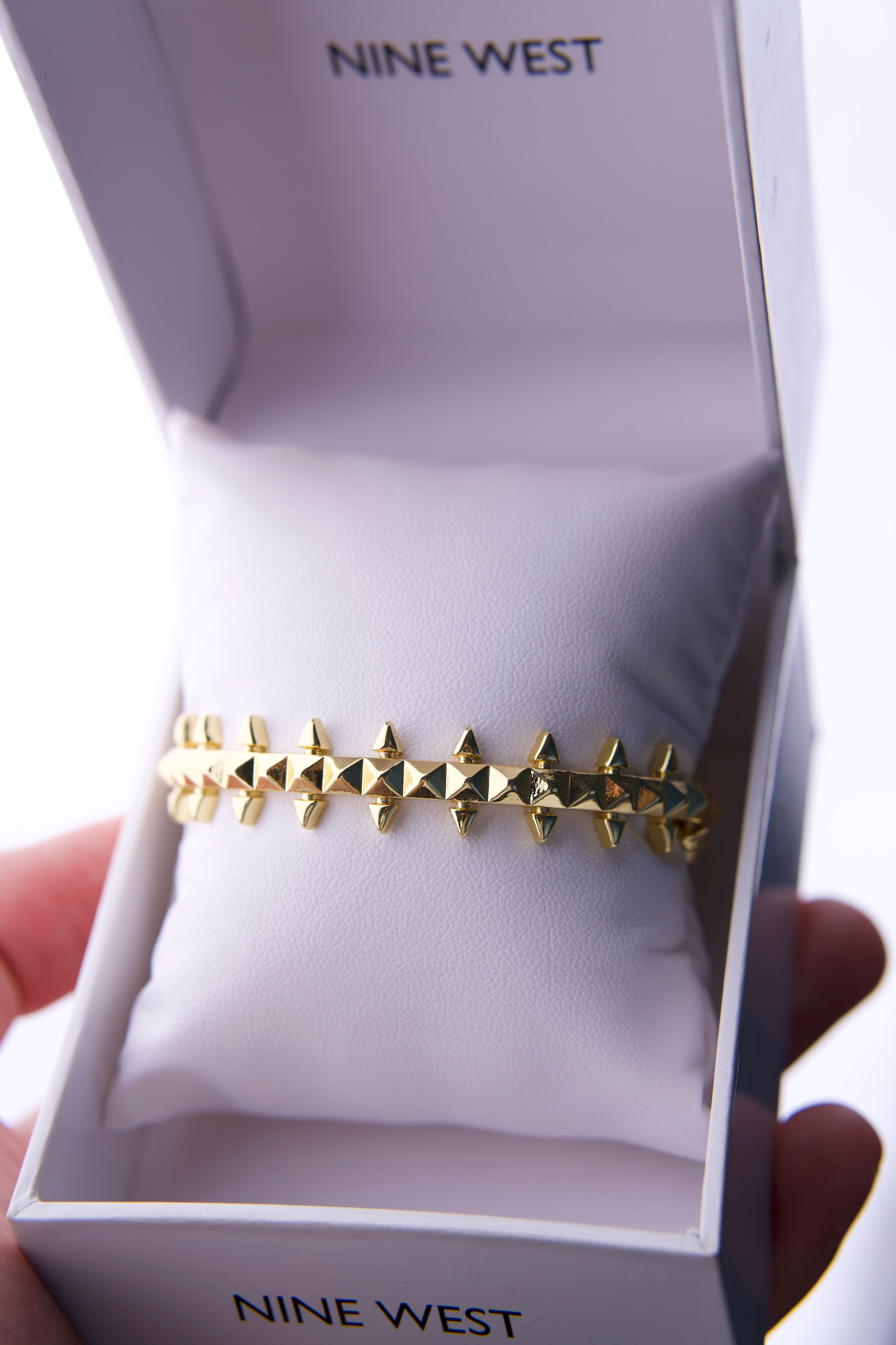 Different Gold Brands Jewelry Photos, Download The BEST Free Different ...
