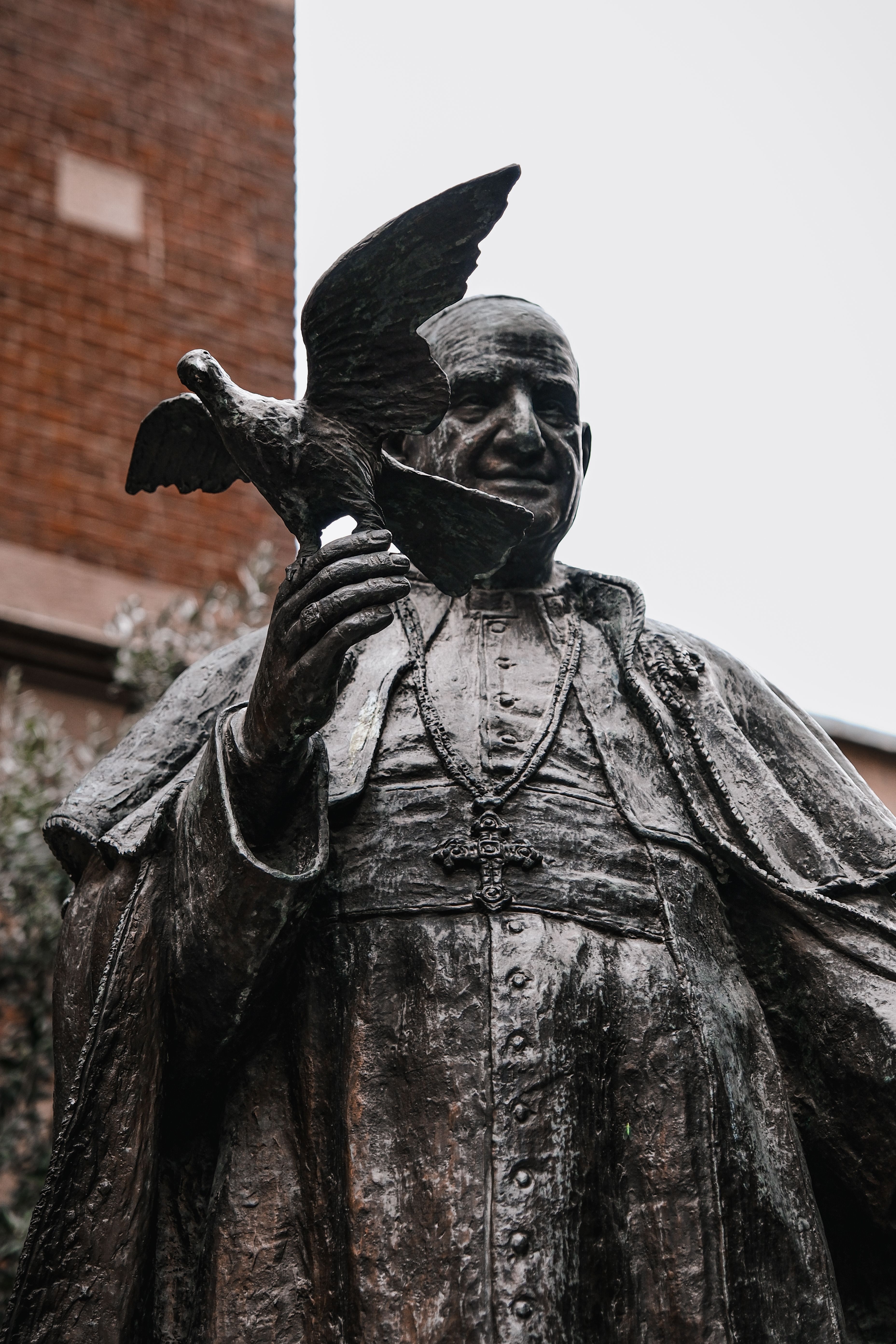 Man Statue Photos, Download The BEST Free Man Statue Stock Photos & HD ...