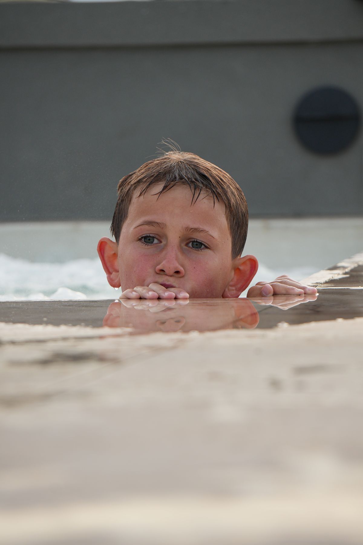 Children Playing In Swimming Pool Photos, Download The BEST Free ...