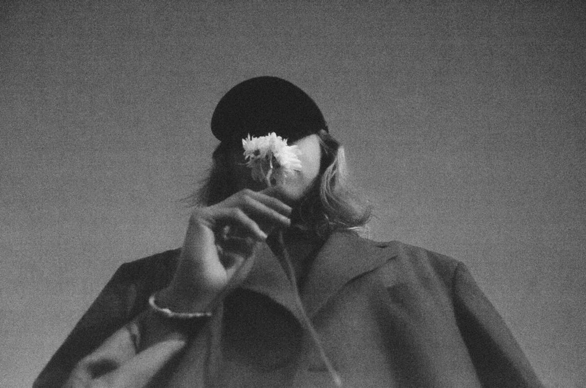 Black And White+Synonym Photos, Download The BEST Free Black And White ...