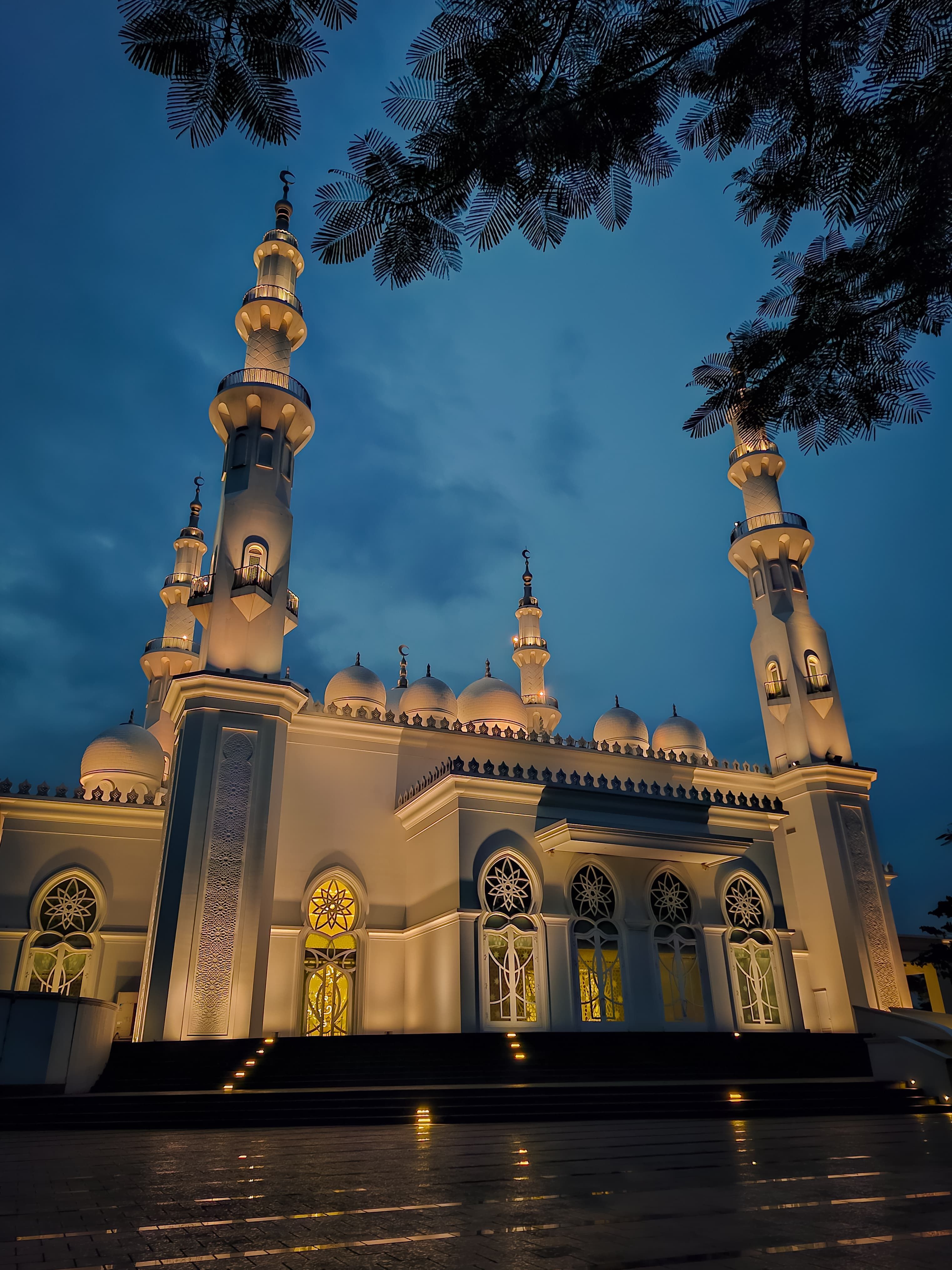 Bail Indonesia In Night Photos, Download The BEST Free Bail Indonesia ...