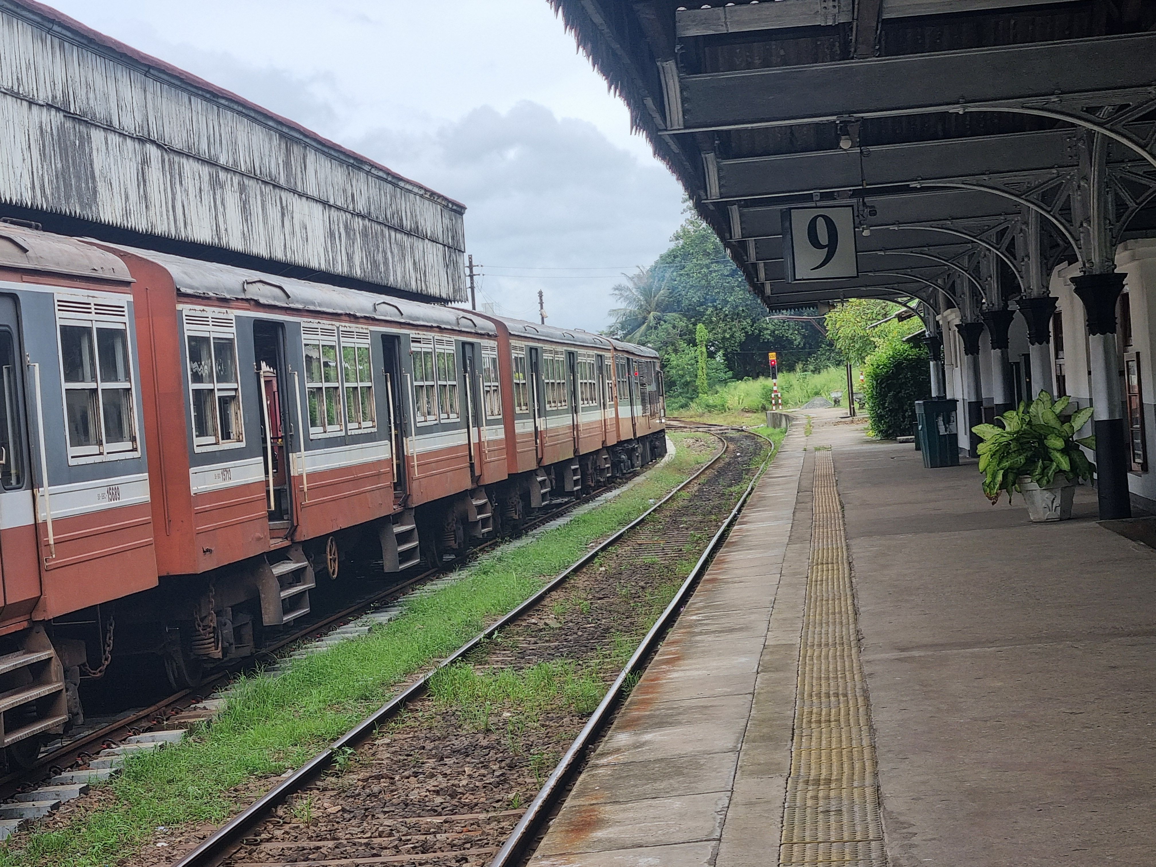 Brazilian Passenger Train · Free Stock Photo