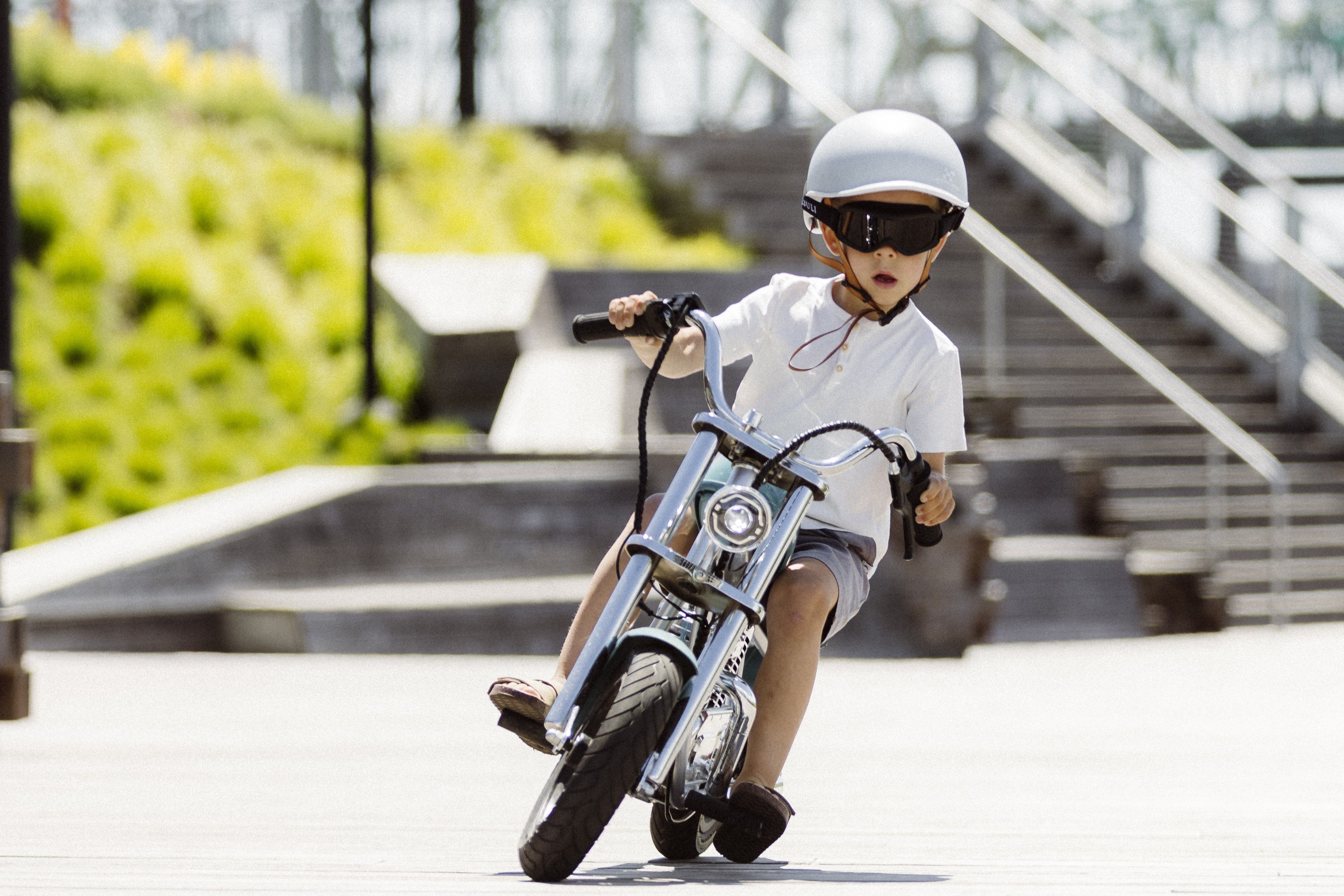 Kids+Riding+Motorcycles Photos, Download The BEST Free Kids+Riding ...