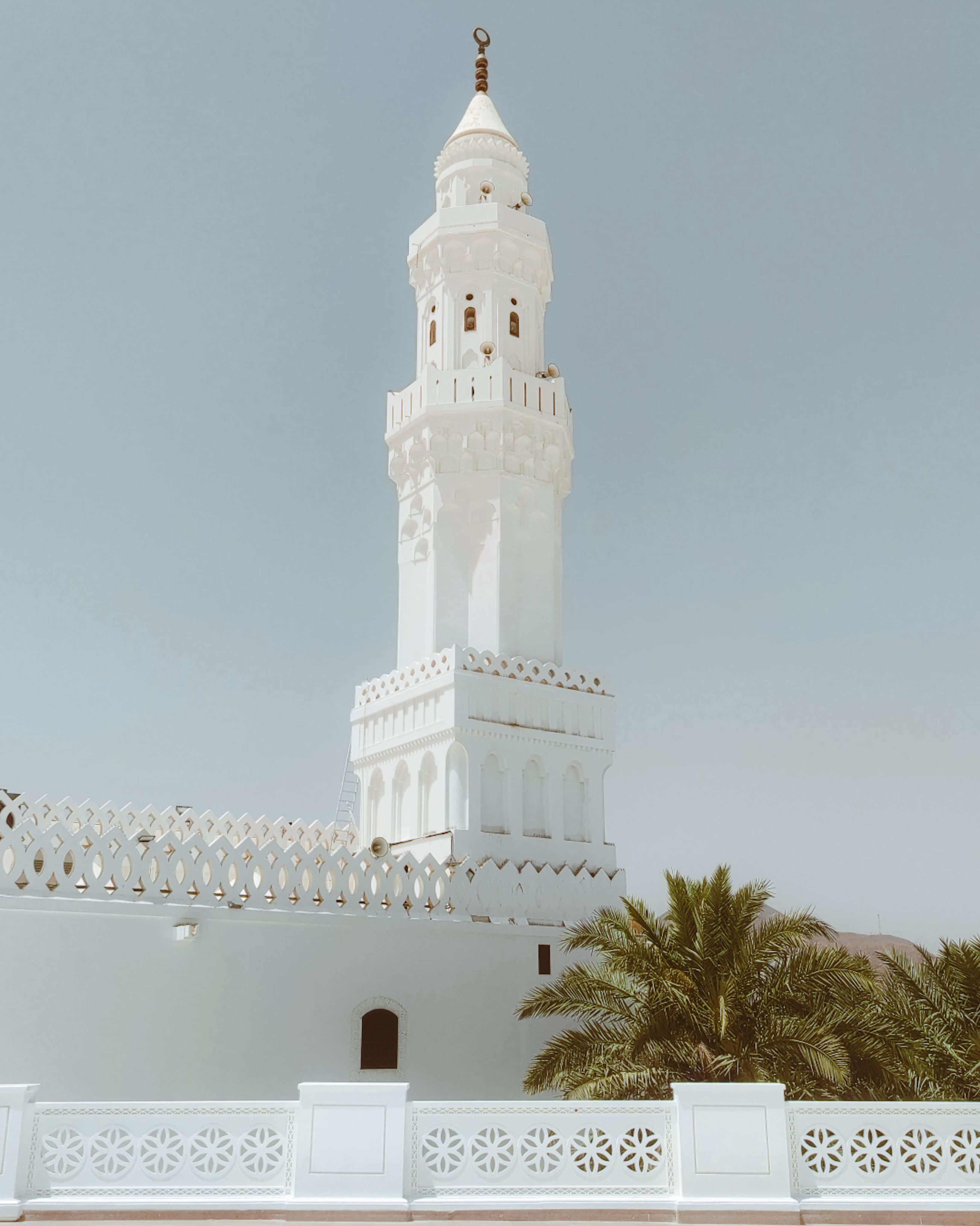 White Minaret of Quba Mosque in Medina · Free Stock Photo