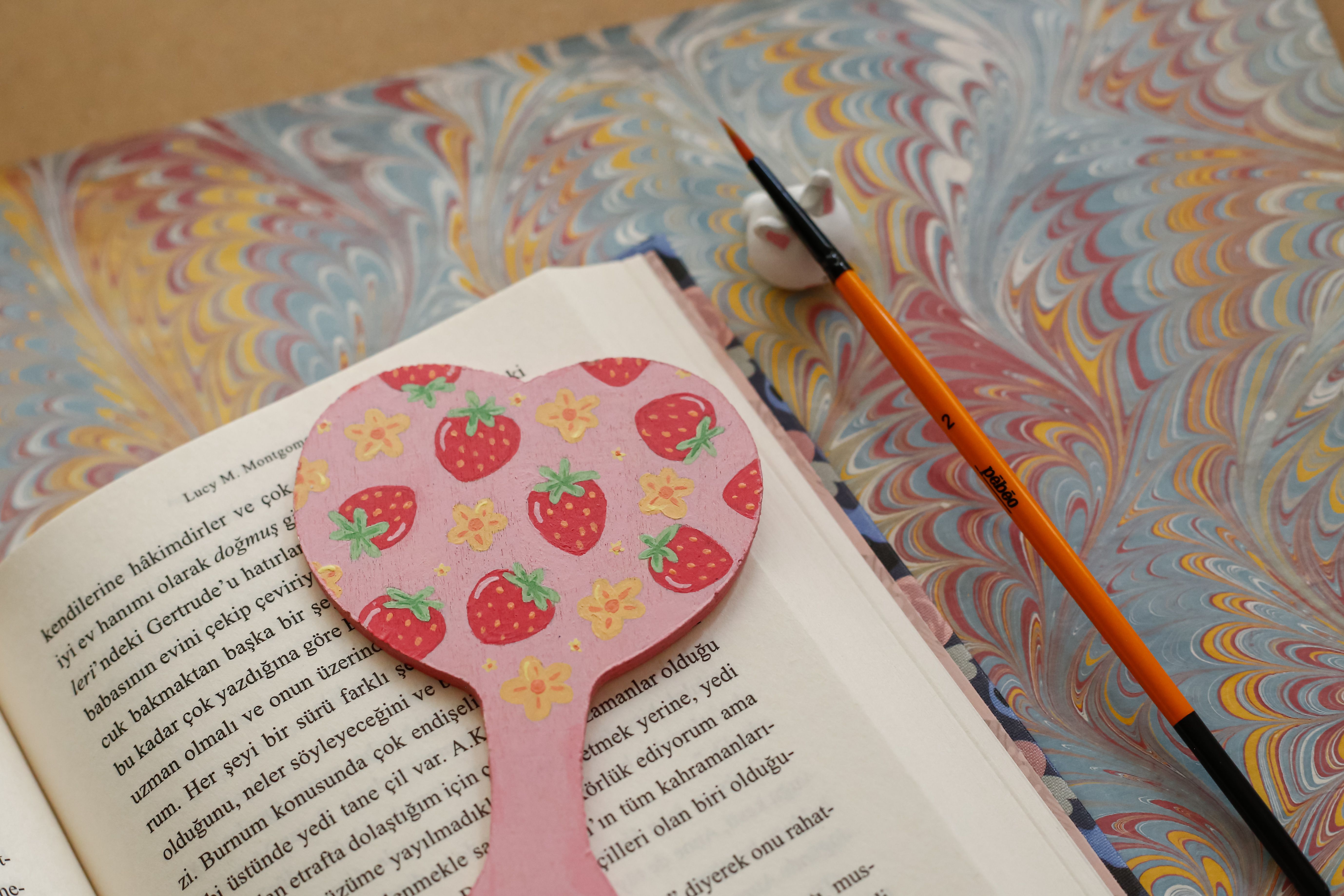 Mok Up Book Photos, Download The BEST Free Mok Up Book Stock Photos ...