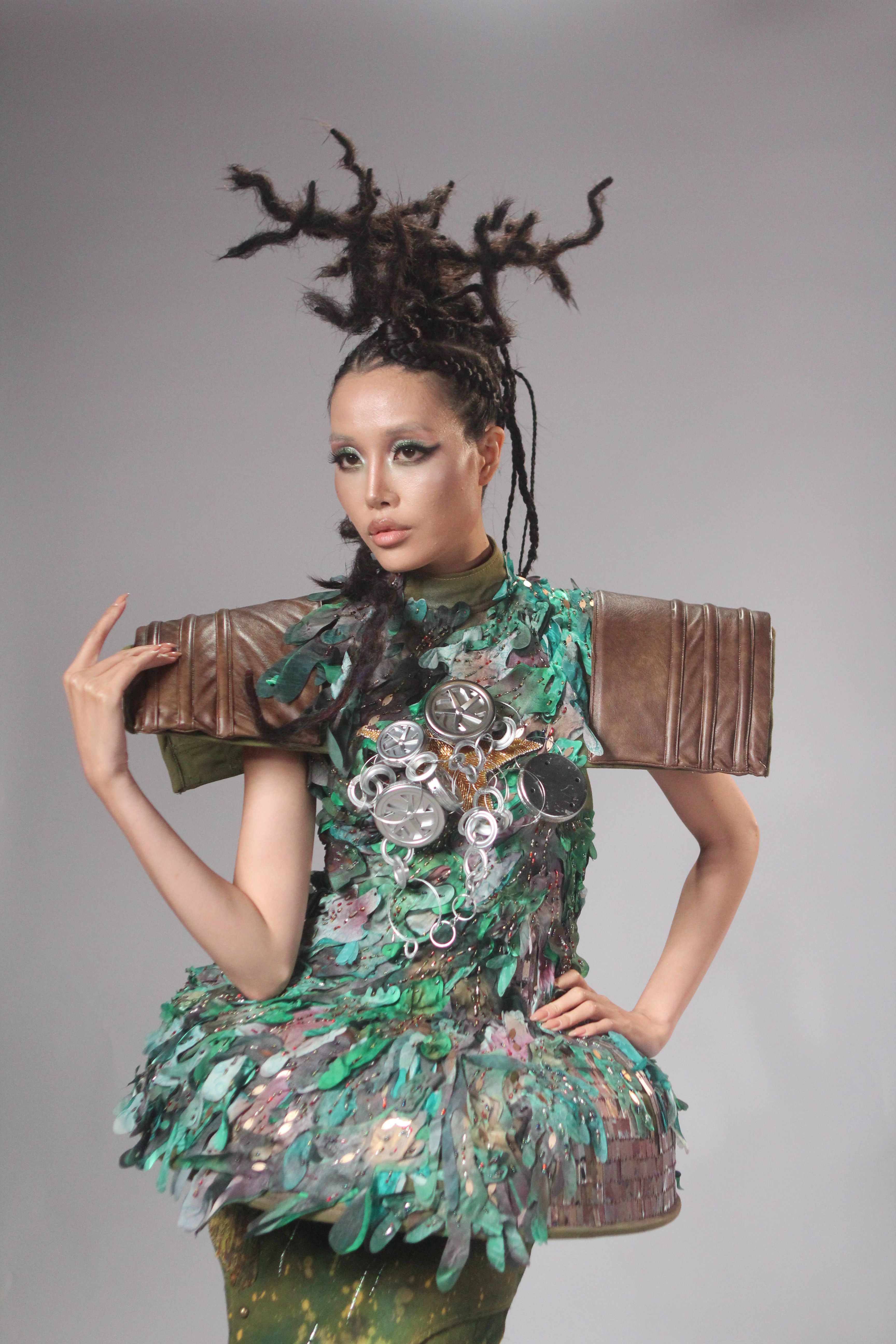 Avant-Garde Fashion with Unique Hairstyle and Attire · Free Stock Photo
