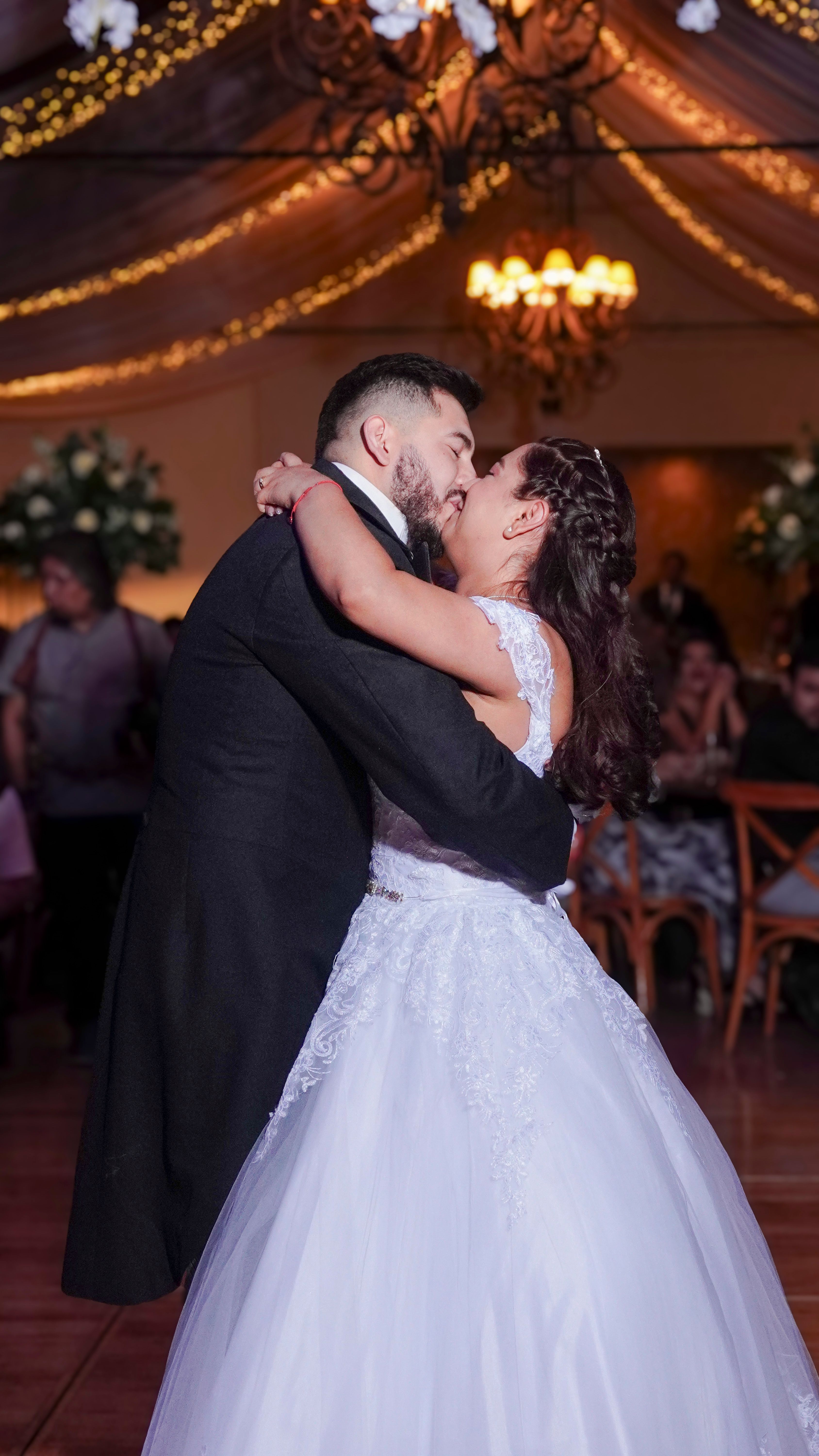 Romantic First Dance at a Mexican Wedding · Free Stock Photo