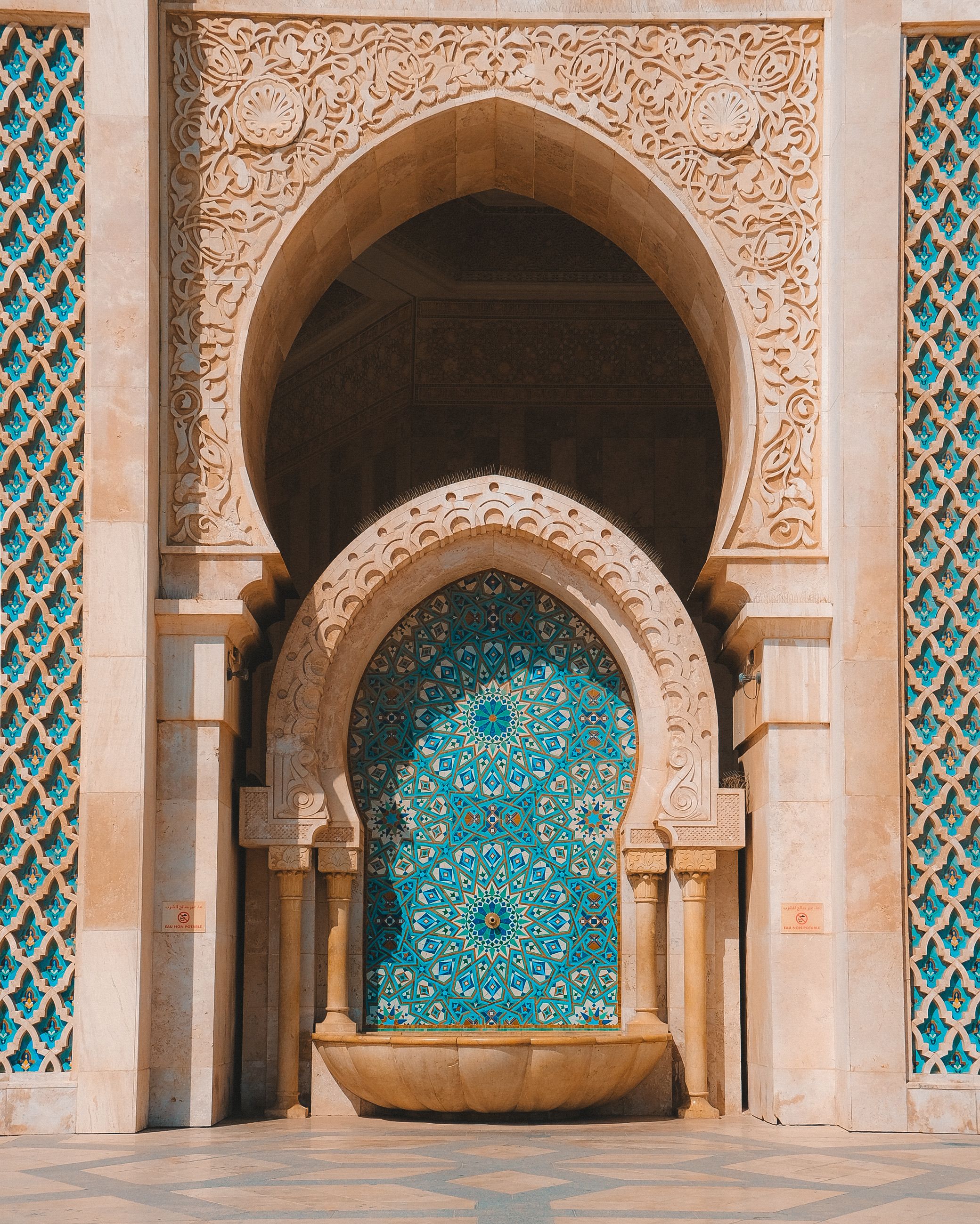 Arche En Mosaïque Complexe De La Mosquée Hassan Ii · Photo gratuite