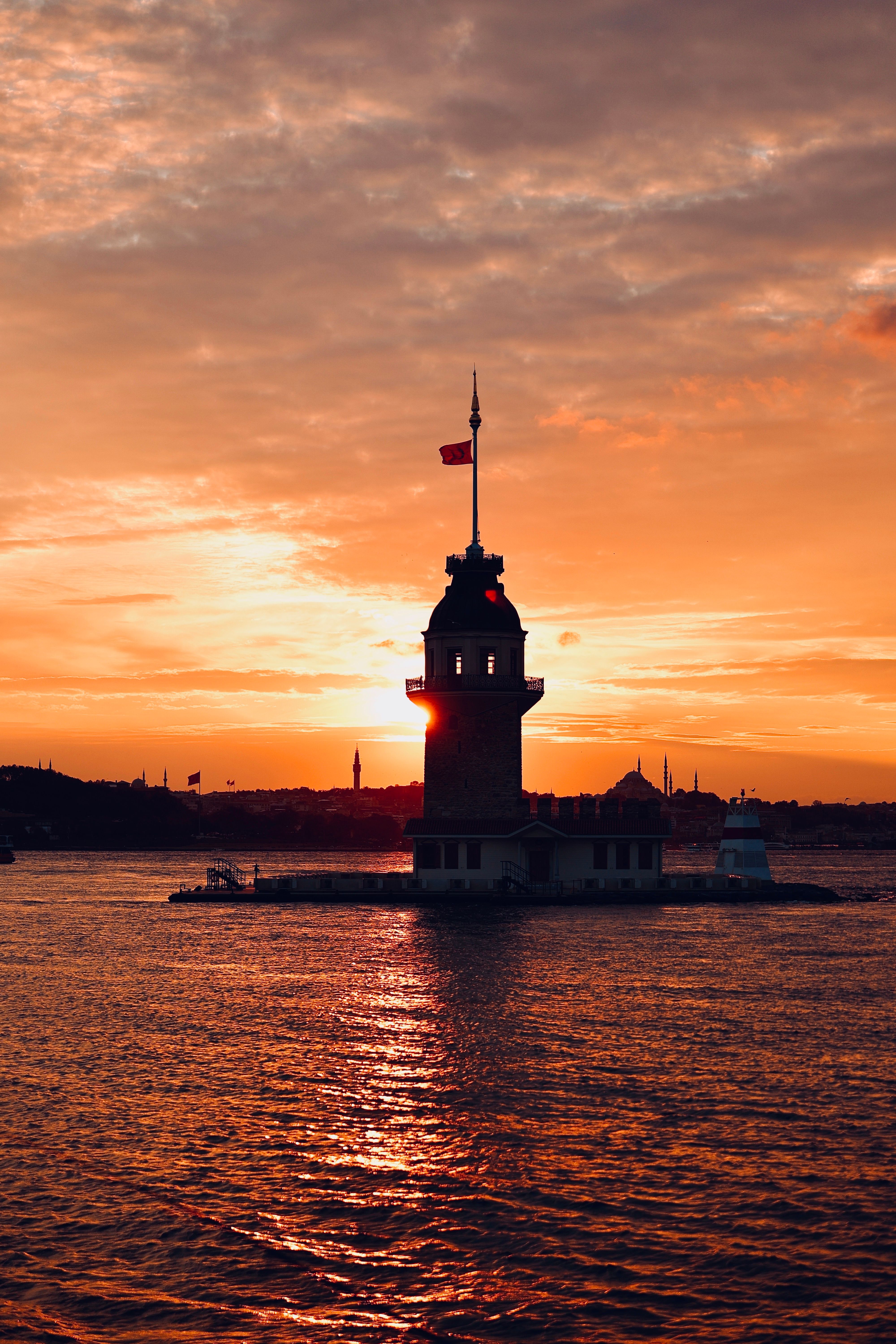 Scenic Sunset View of Maiden's Tower in Istanbul · Free Stock Photo