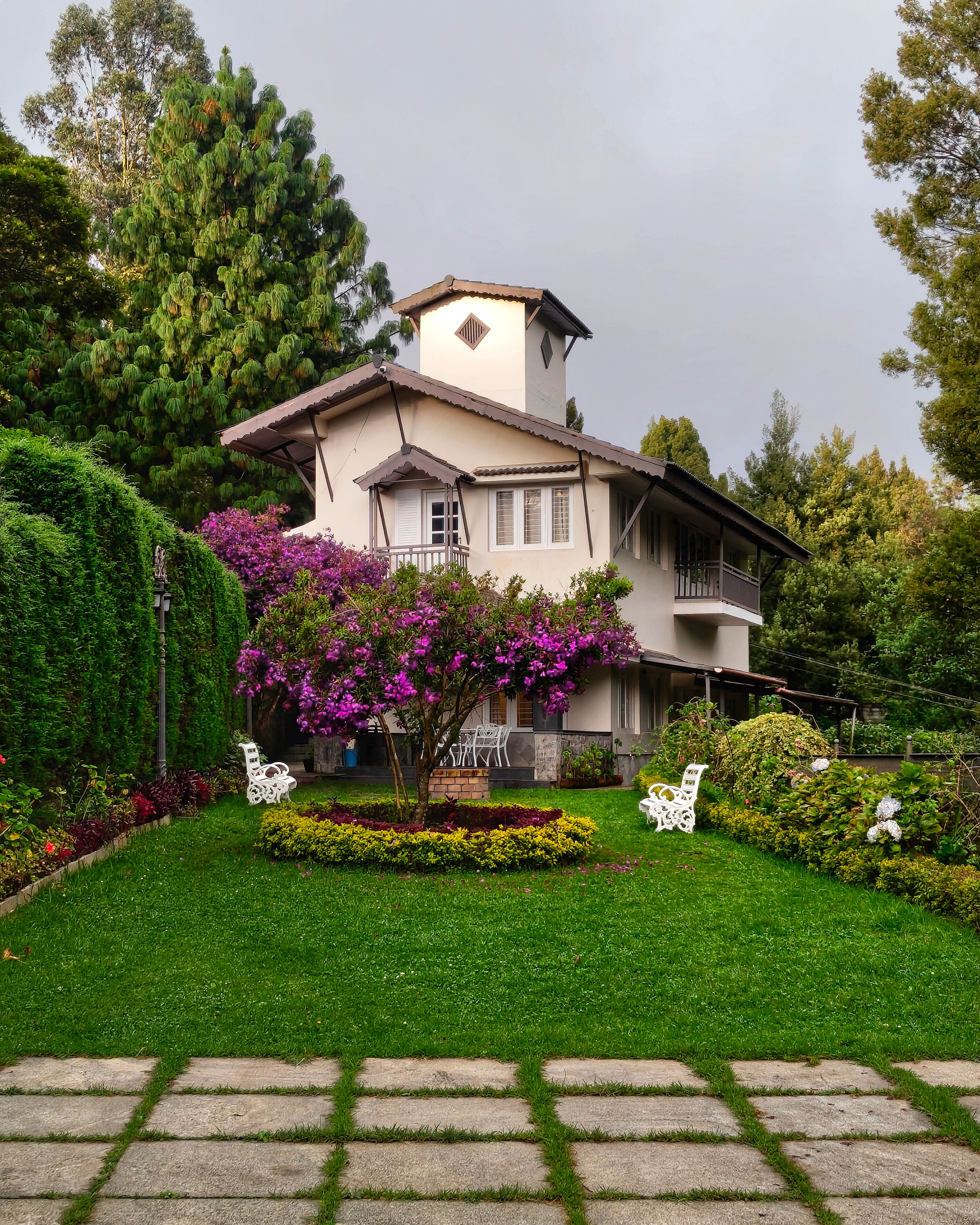 Form House Photos, Download The BEST Free Form House Stock Photos & HD ...