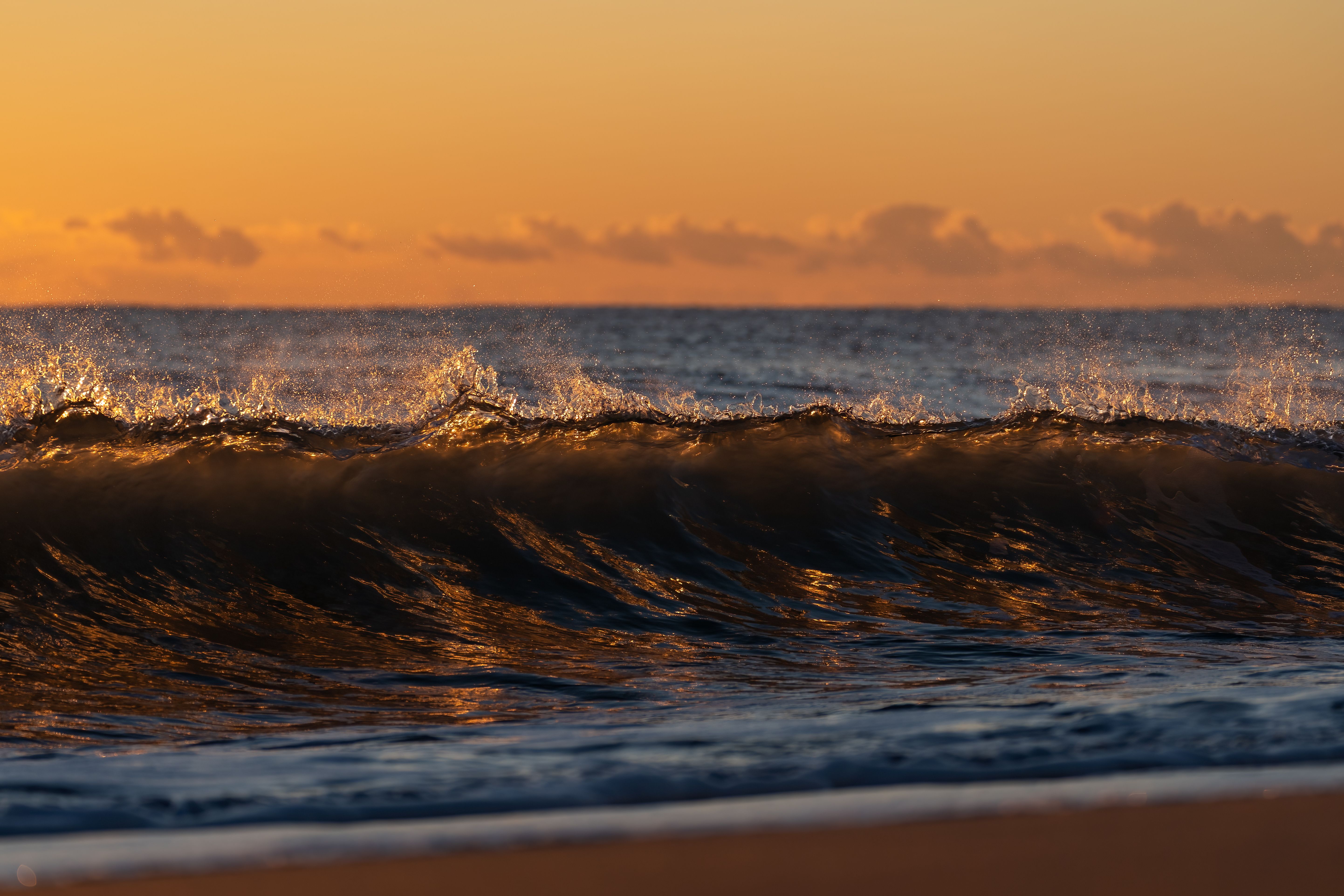 Sunset Waves in Valencia, Spain's Coast · Free Stock Photo