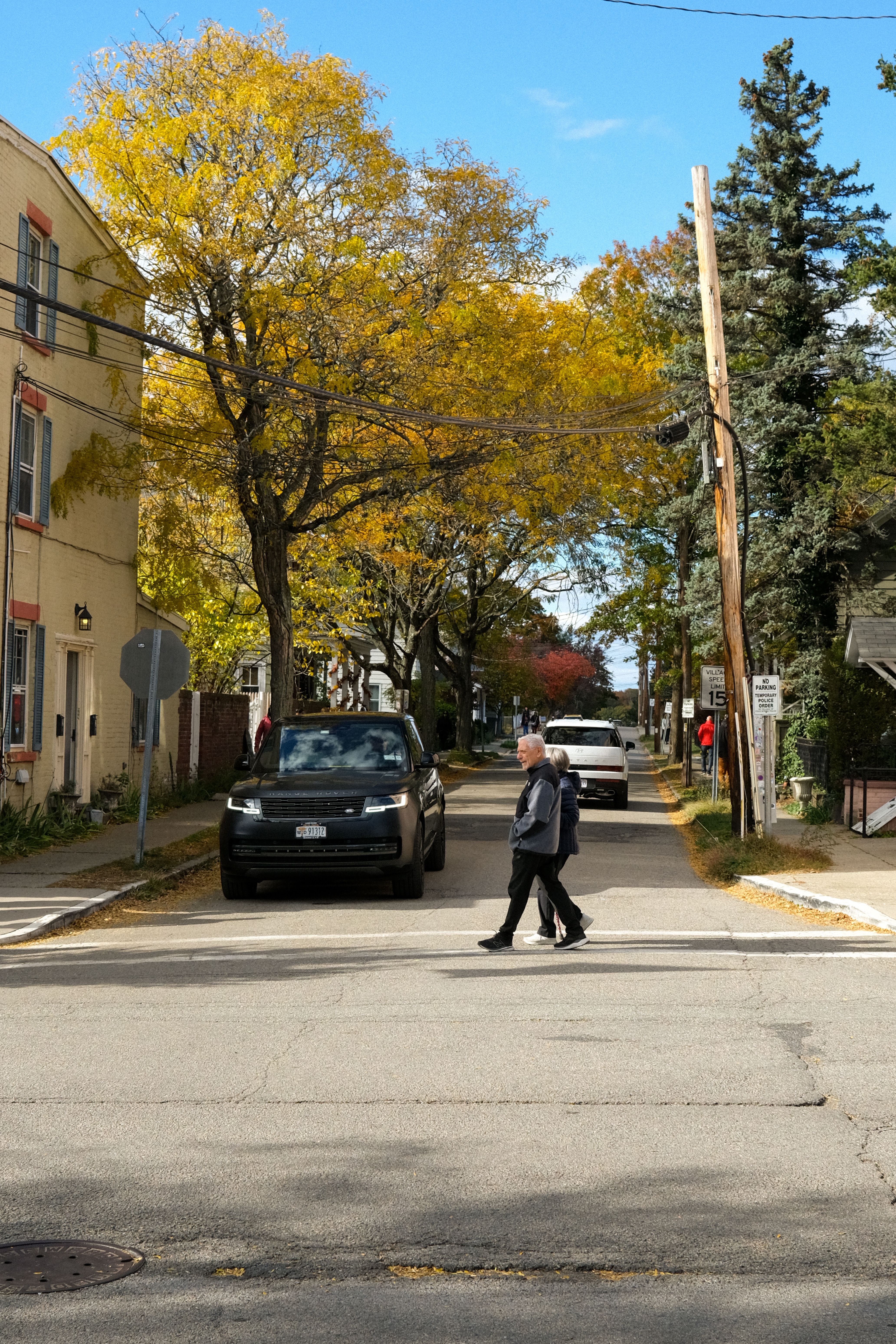 Autumn Street Scene in Small Town · Free Stock Photo