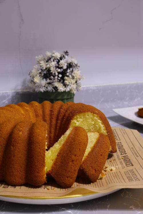 Delicioso Bizcocho Bundt Casero Sobre Superficie De Mármol · Foto de ...