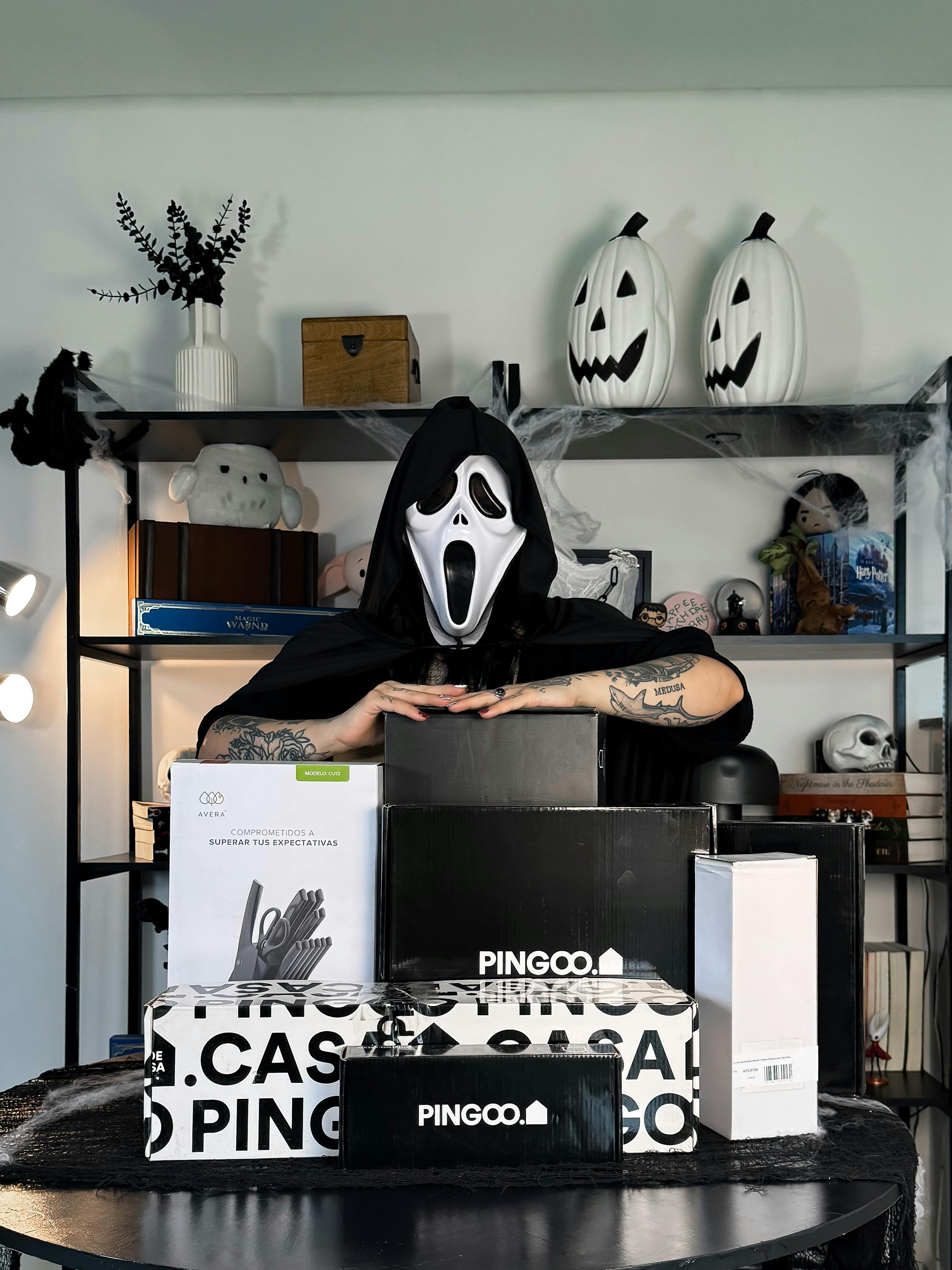 Scream Photos, Download The BEST Free Scream Stock Photos & HD Images