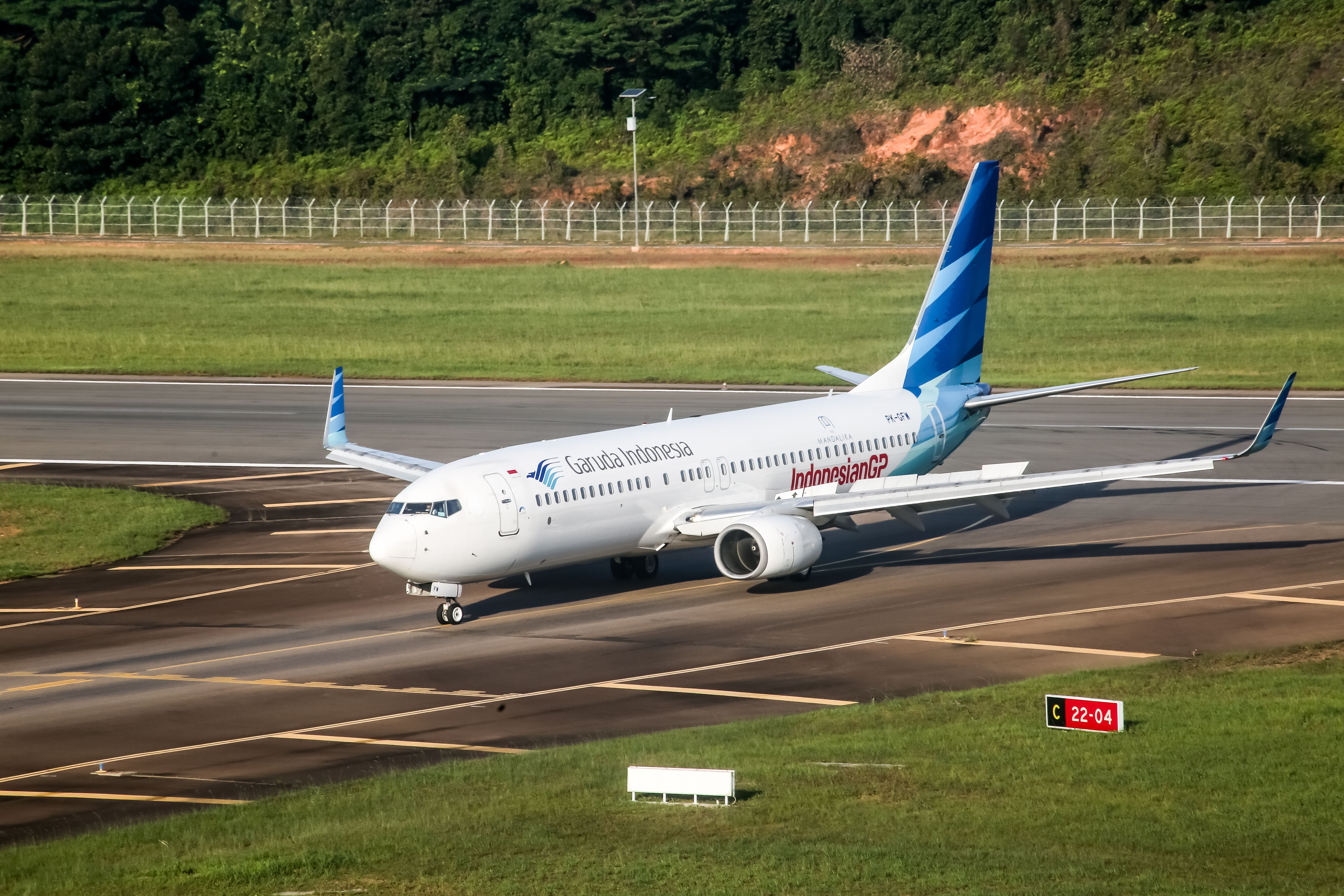 Airplane Landing Photos, Download The BEST Free Airplane Landing Stock ...
