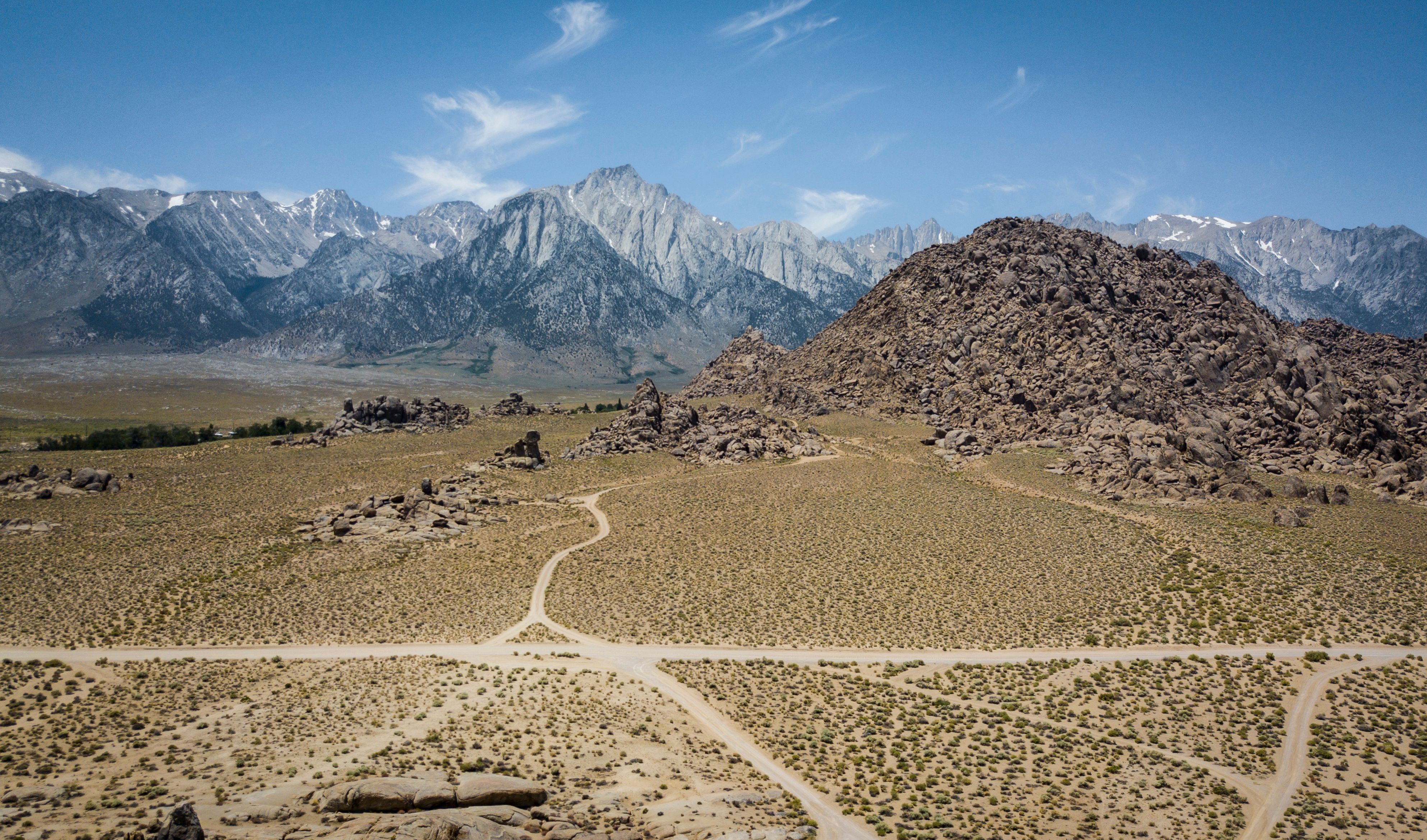 Aerial View of Alabama Hills and Sierra Nevada Mountains · Free Stock Photo