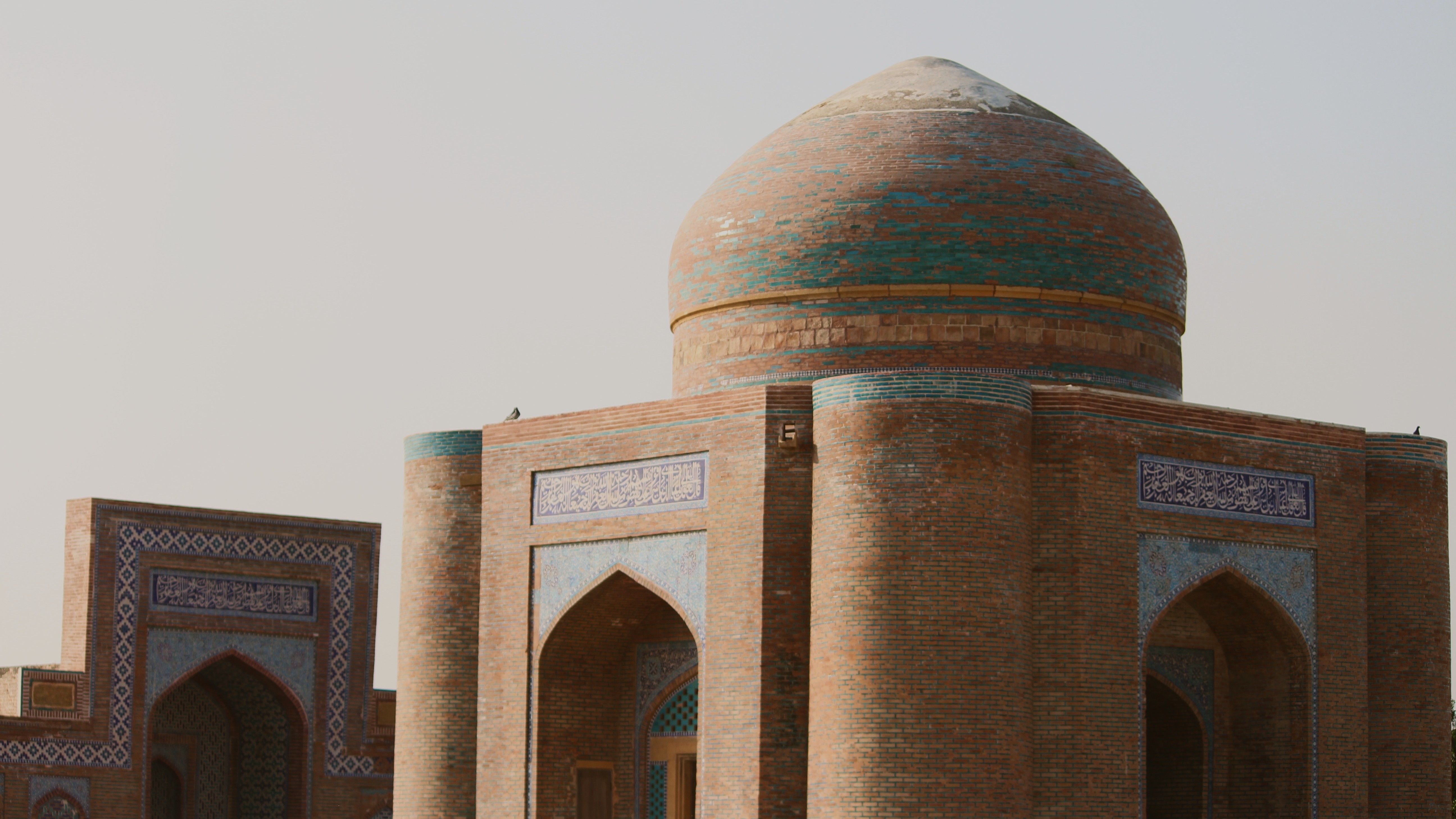Historical Brick Tomb with Islamic Architecture · Free Stock Photo