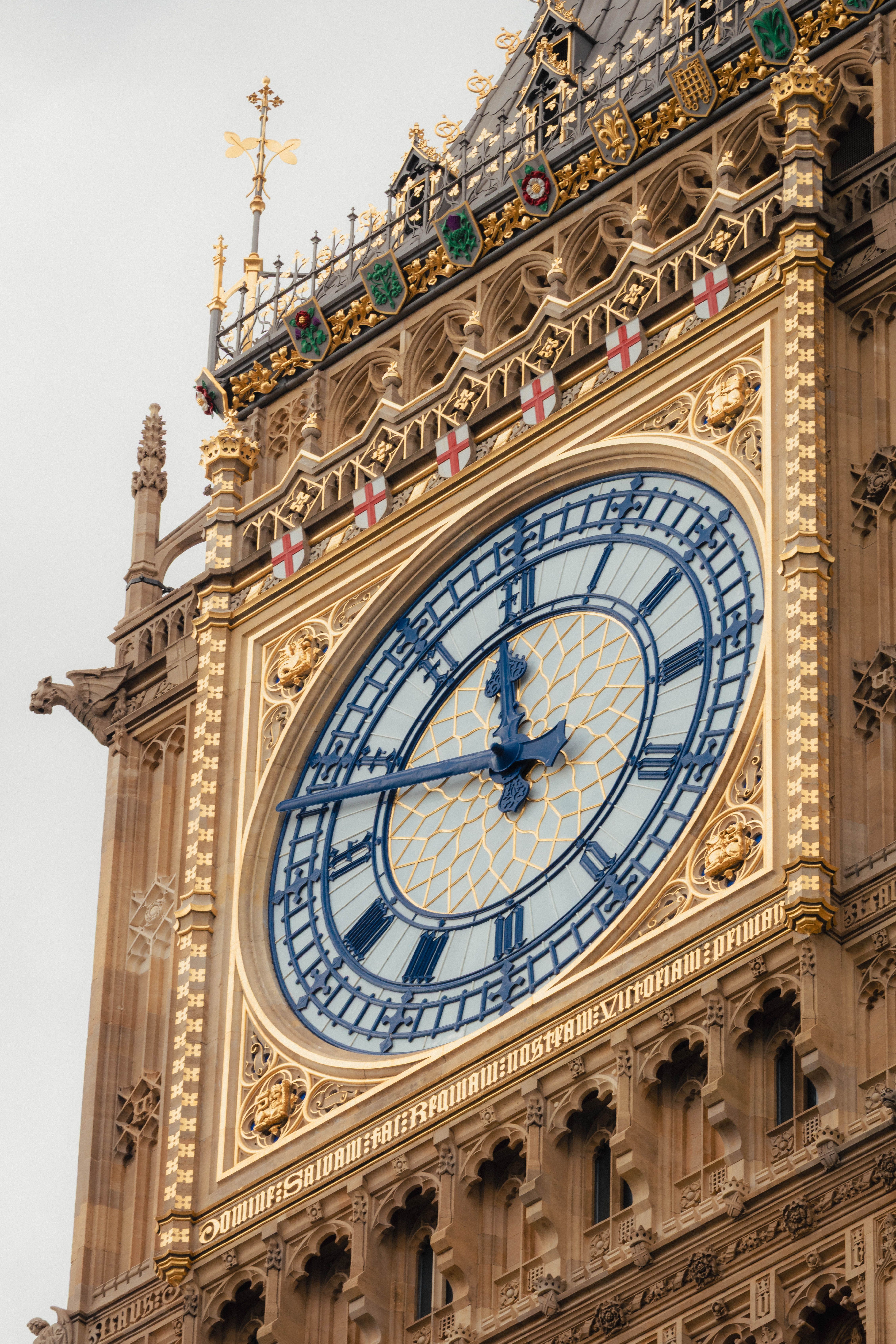 Iconic View of Big Ben Clock Tower in London · Free Stock Photo