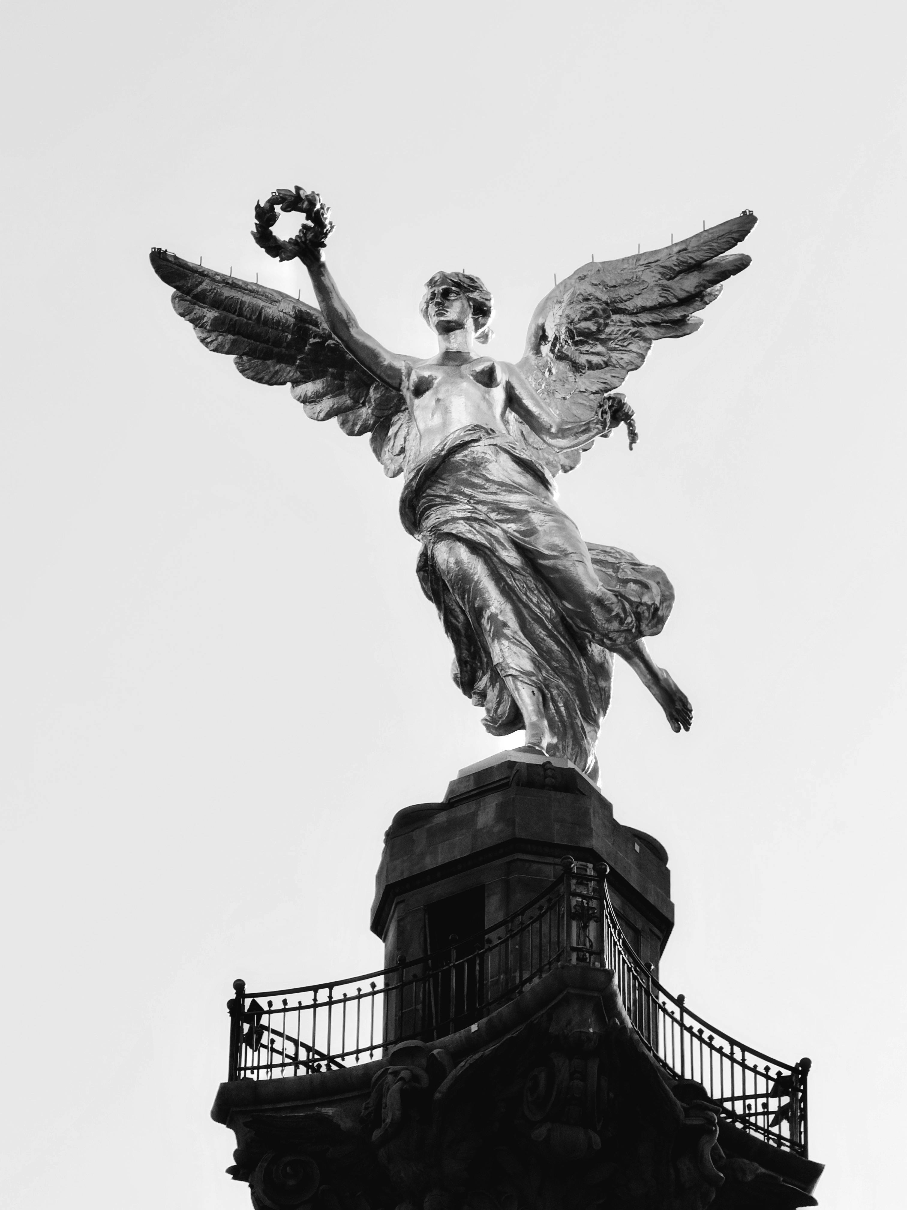 Statue Of Liberty Crying Photos, Download The BEST Free Statue Of ...