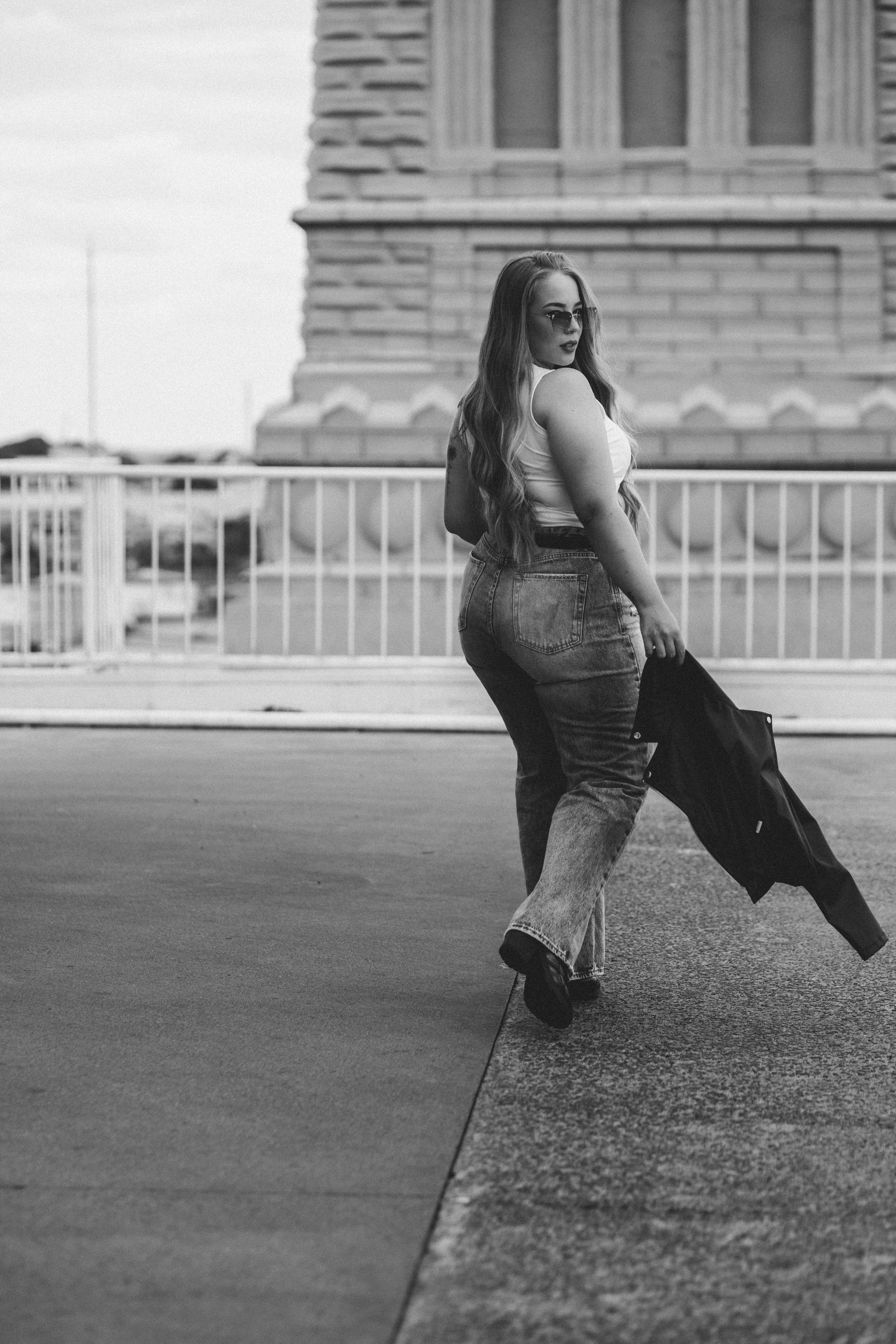 White Curvy Women Photos, Download The BEST Free White Curvy Women ...