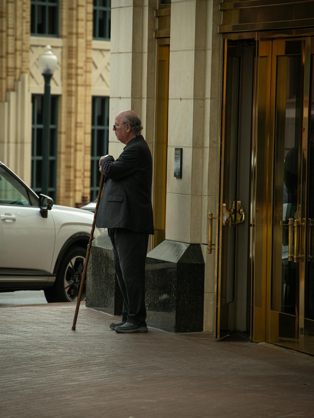 Man Standing Photos, Download The BEST Free Man Standing Stock Photos ...