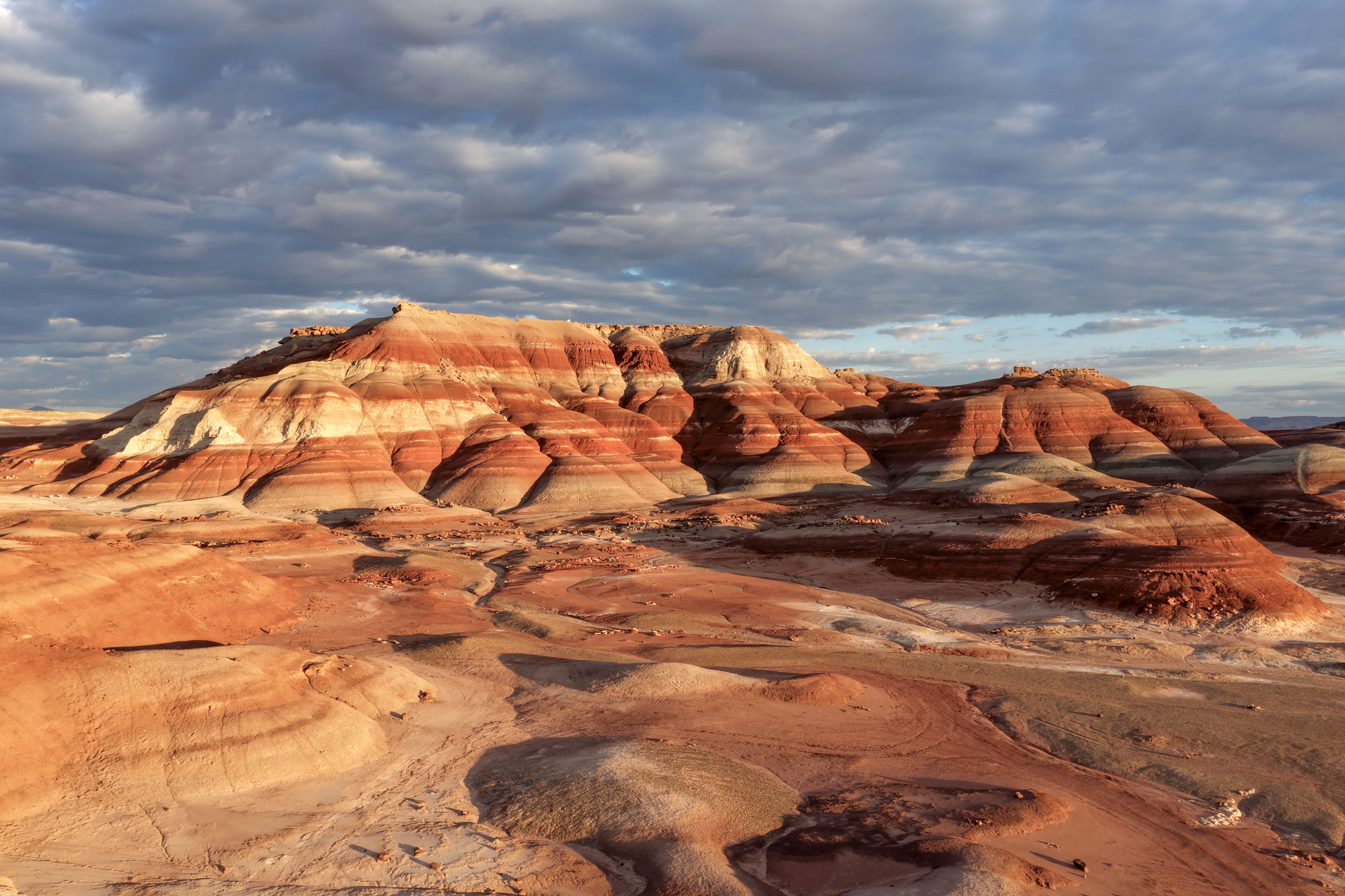 Stunning Landscape of Utah's Painted Desert · Free Stock Photo