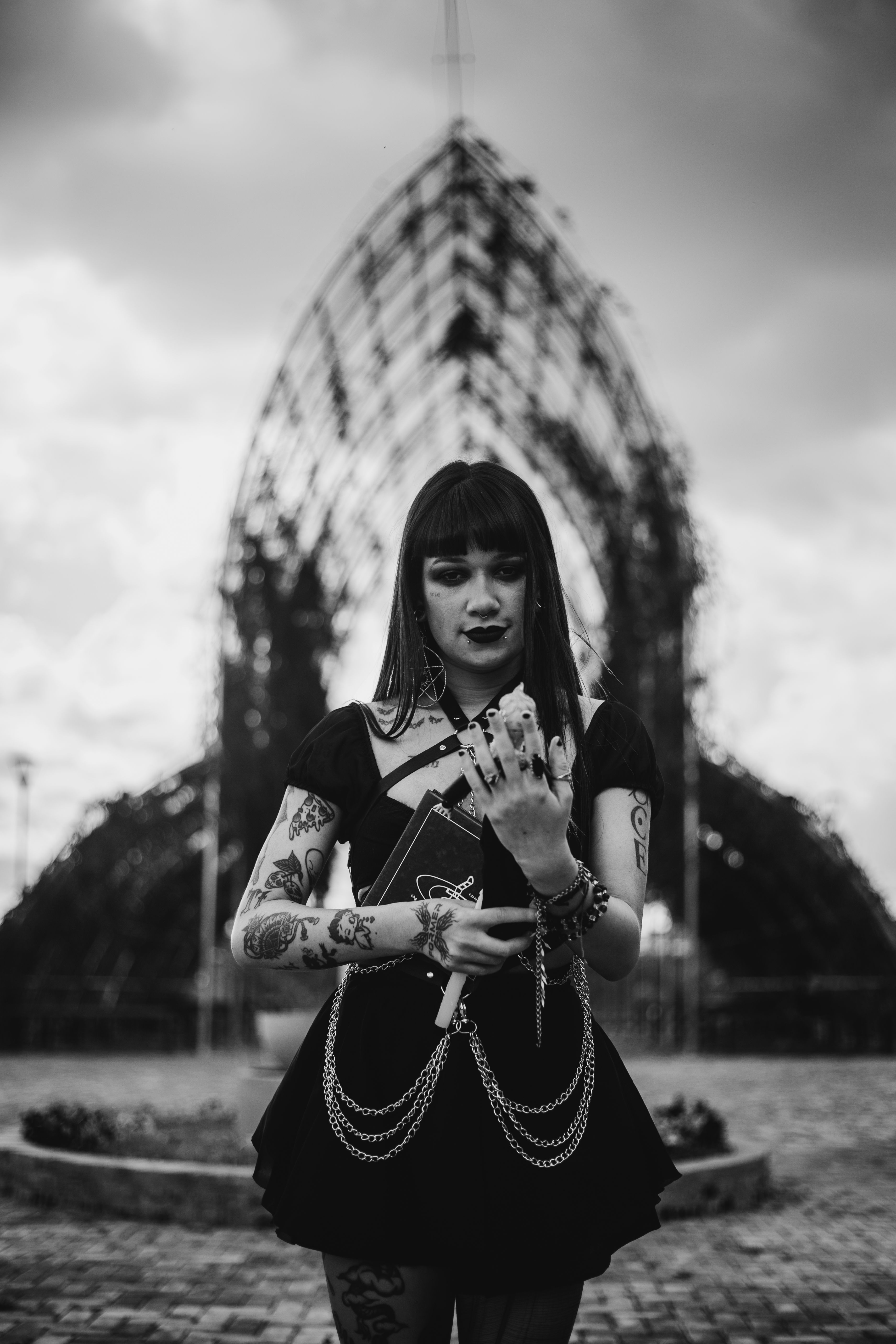 Gothic Y2k Aesthetic Photos, Download The BEST Free Gothic Y2k ...