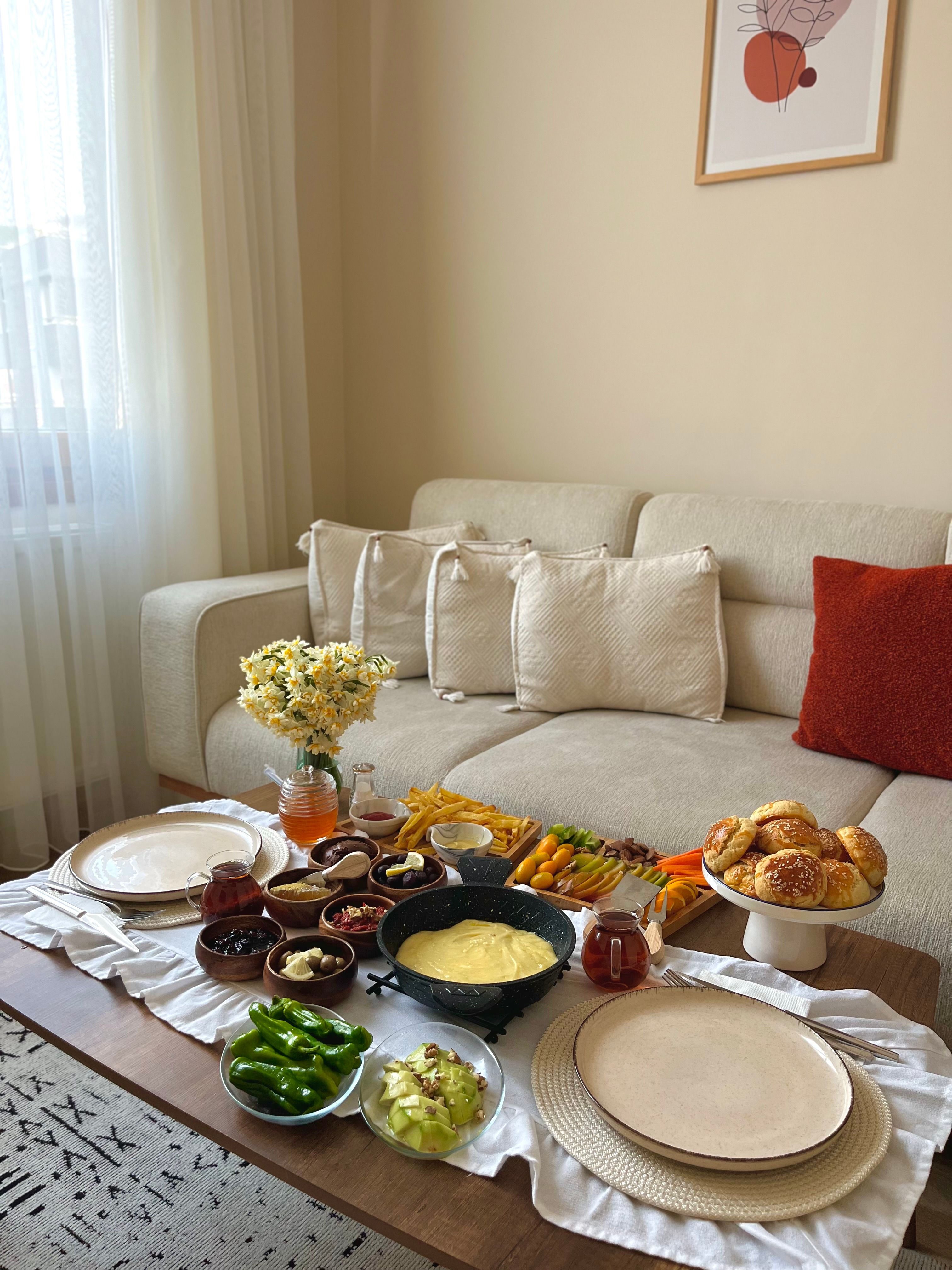 Cozy Indoor Breakfast Setup with Flowers · Free Stock Photo