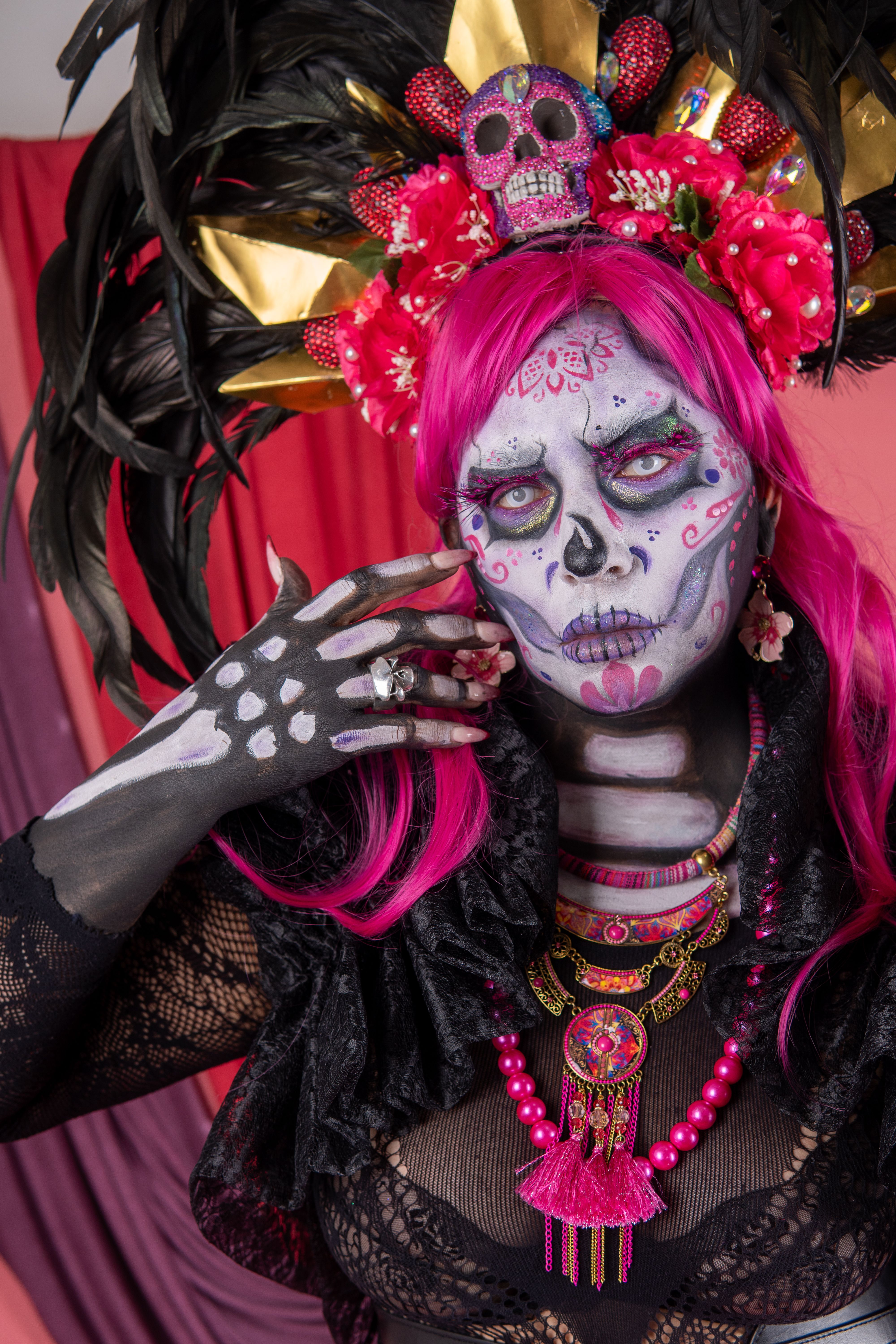 Dramatic Catrina Makeup for Day of the Dead · Free Stock Photo