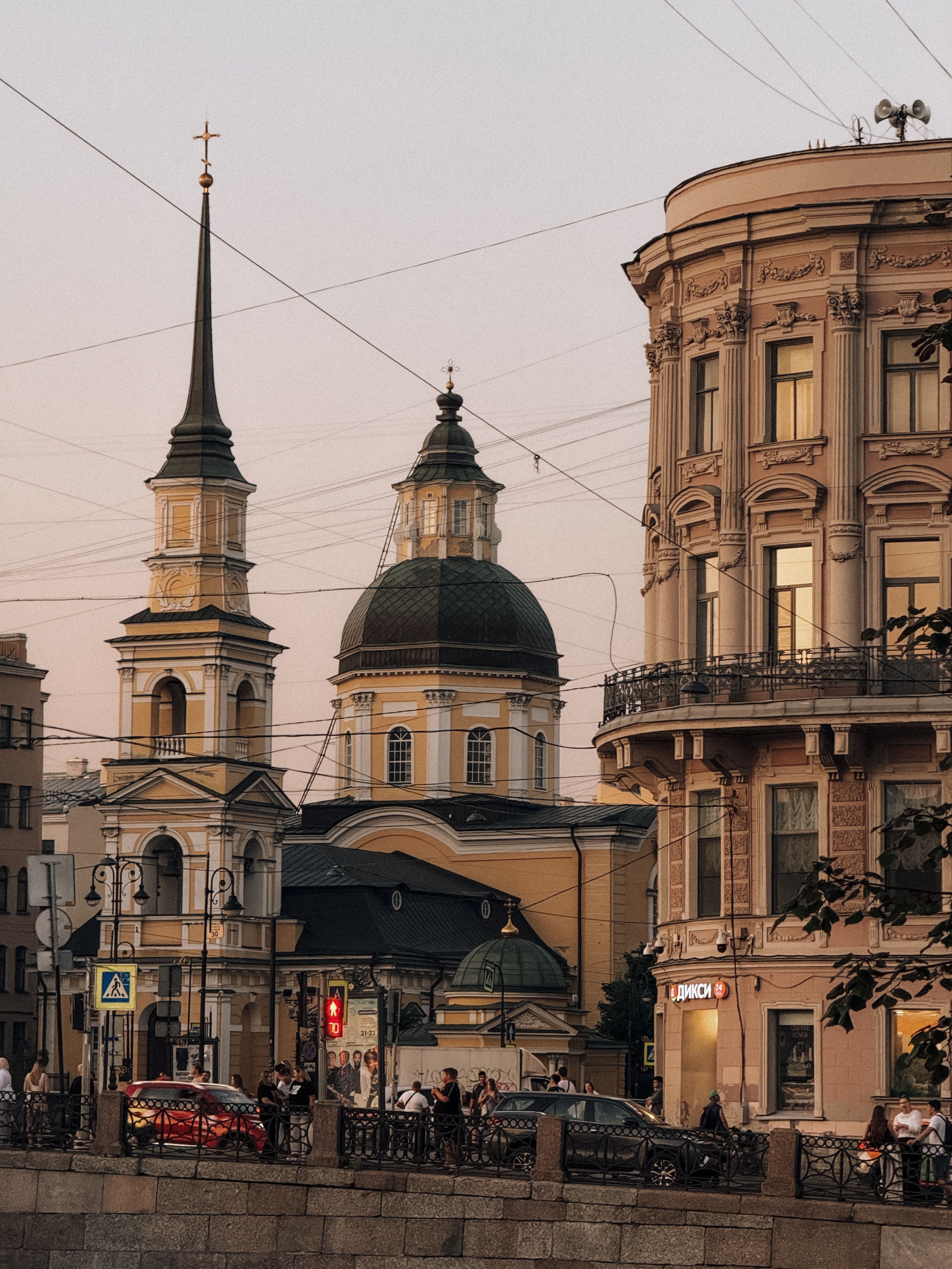 Historic Cityscape with Iconic Architecture at Dusk · Free Stock Photo