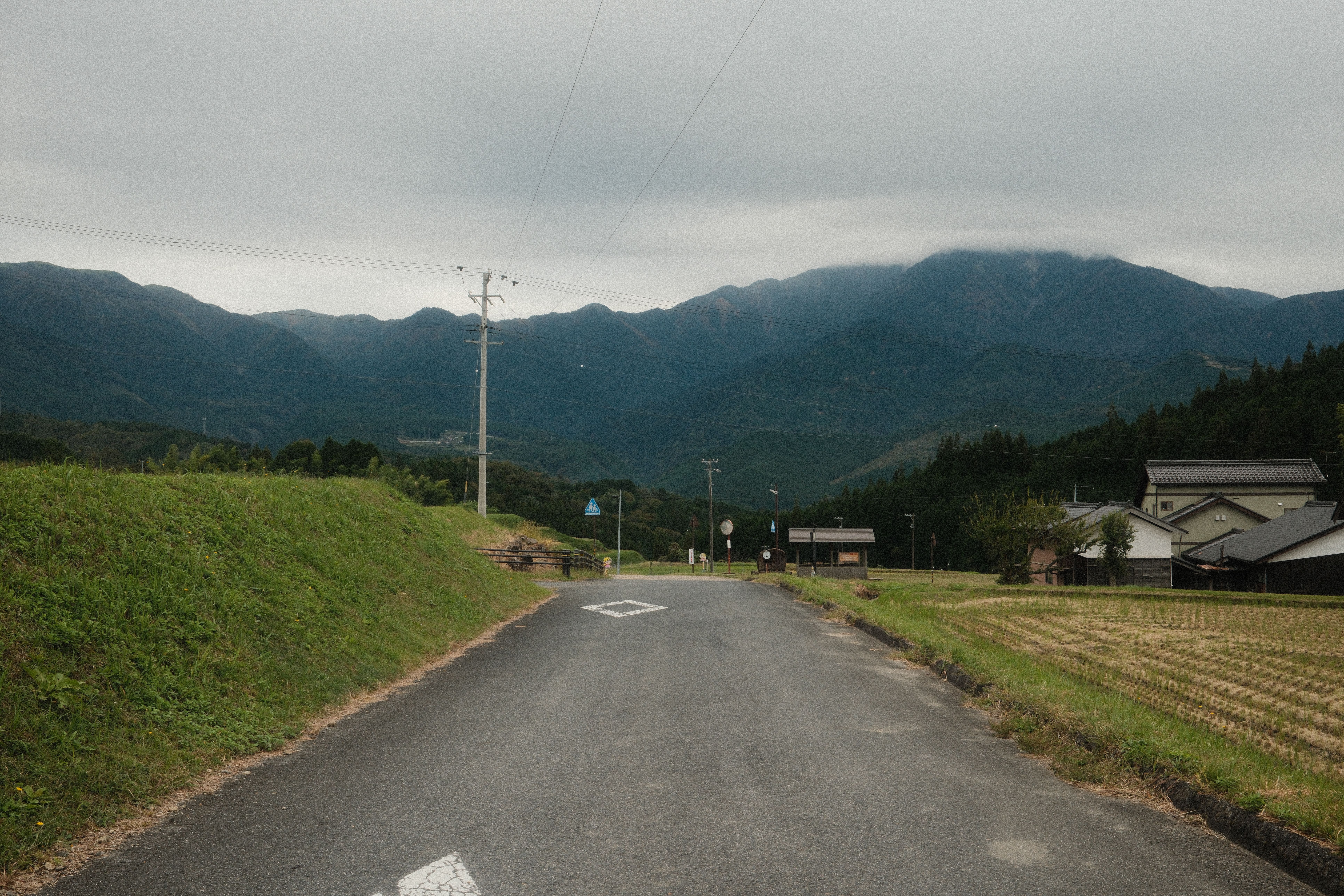 Rural Mountain Road in Nakatsugawa, Japan · Free Stock Photo