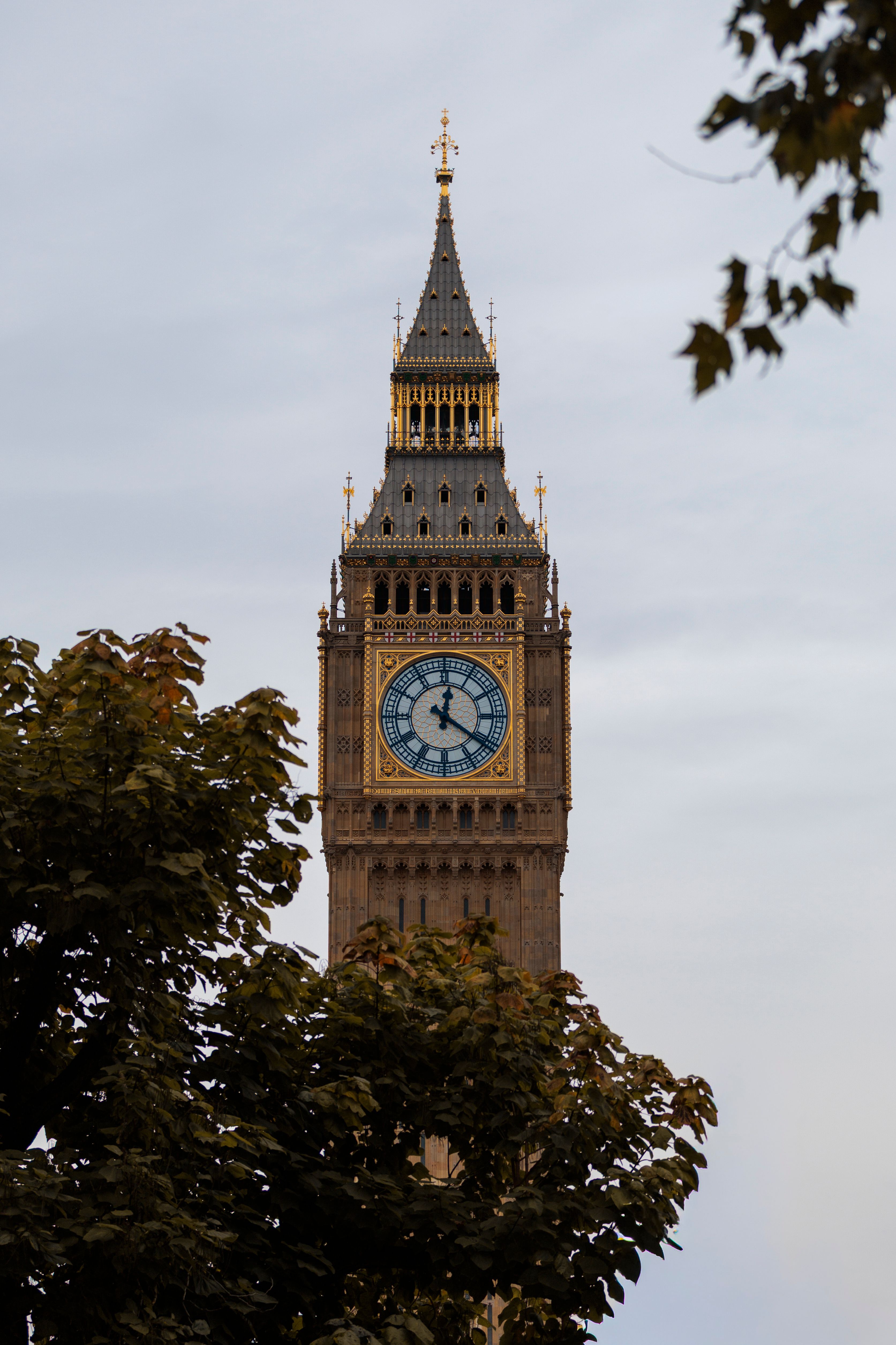 Iconic Big Ben Clock Tower in London Skyline · Free Stock Photo
