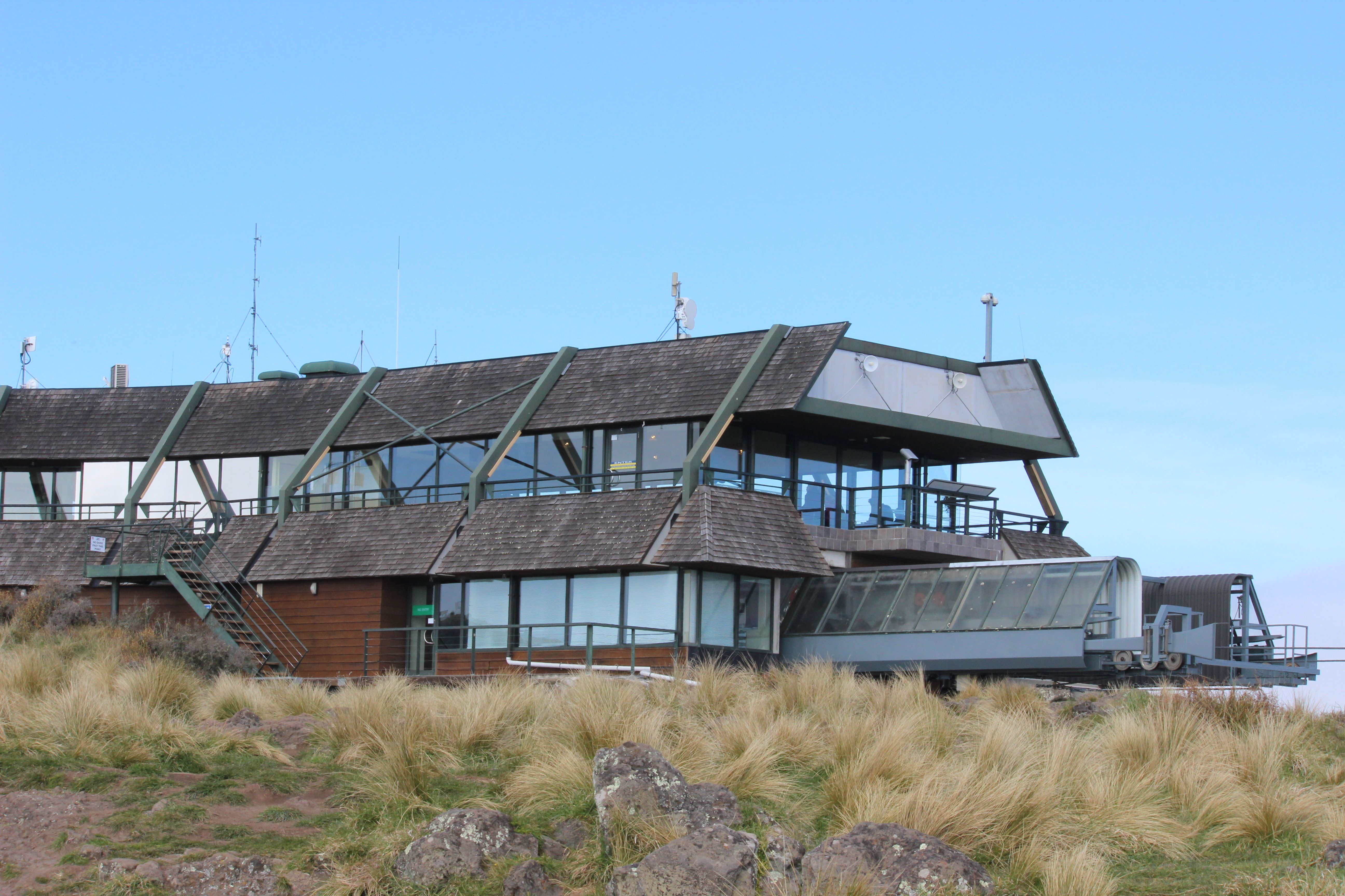 Modern Mountain Observation Deck Architecture · Free Stock Photo