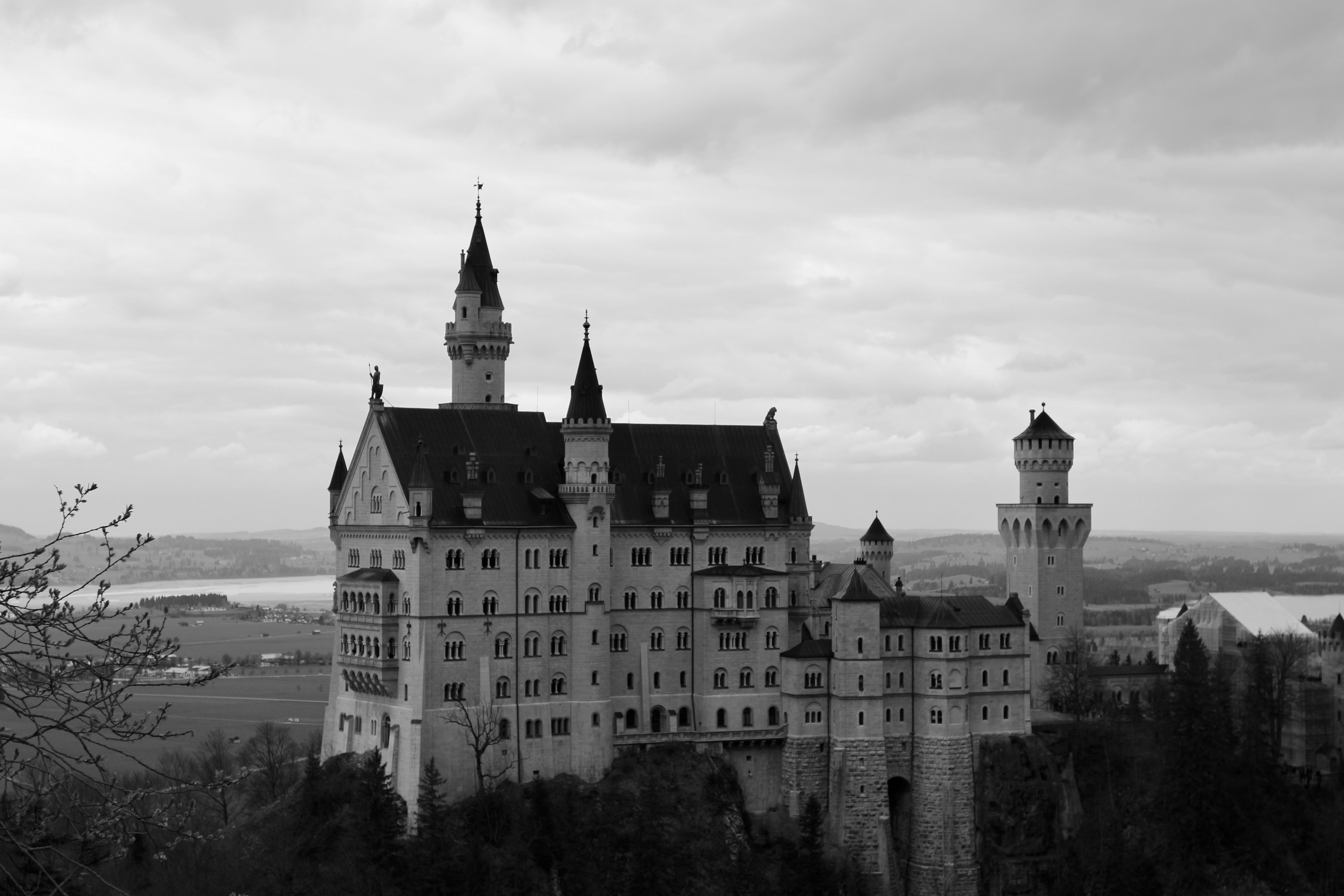 King Of Castle Photos, Download The BEST Free King Of Castle Stock ...