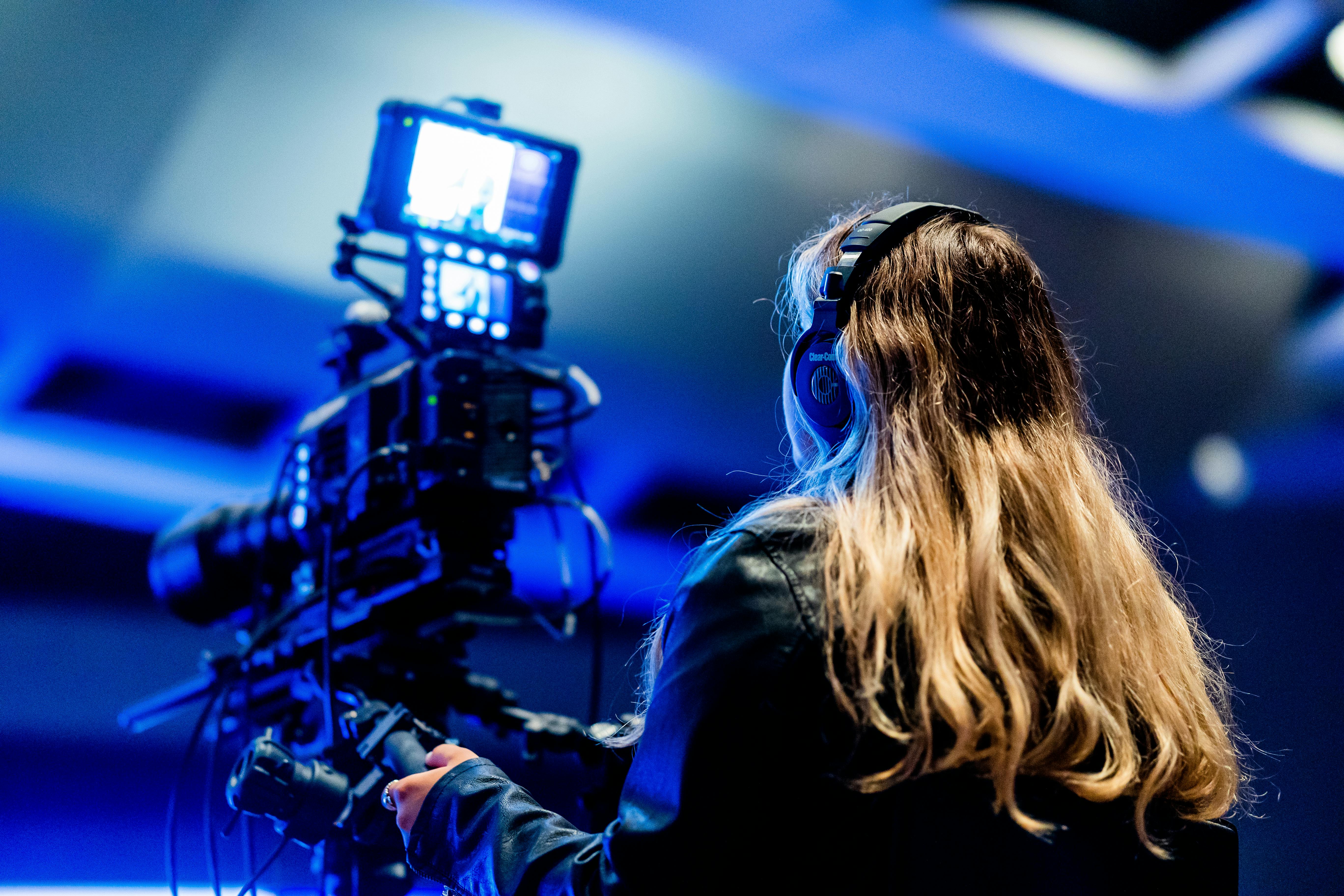 157.670+ Fotos y Imágenes de Stranger-things-el-video-de-eddie-munson-y ...