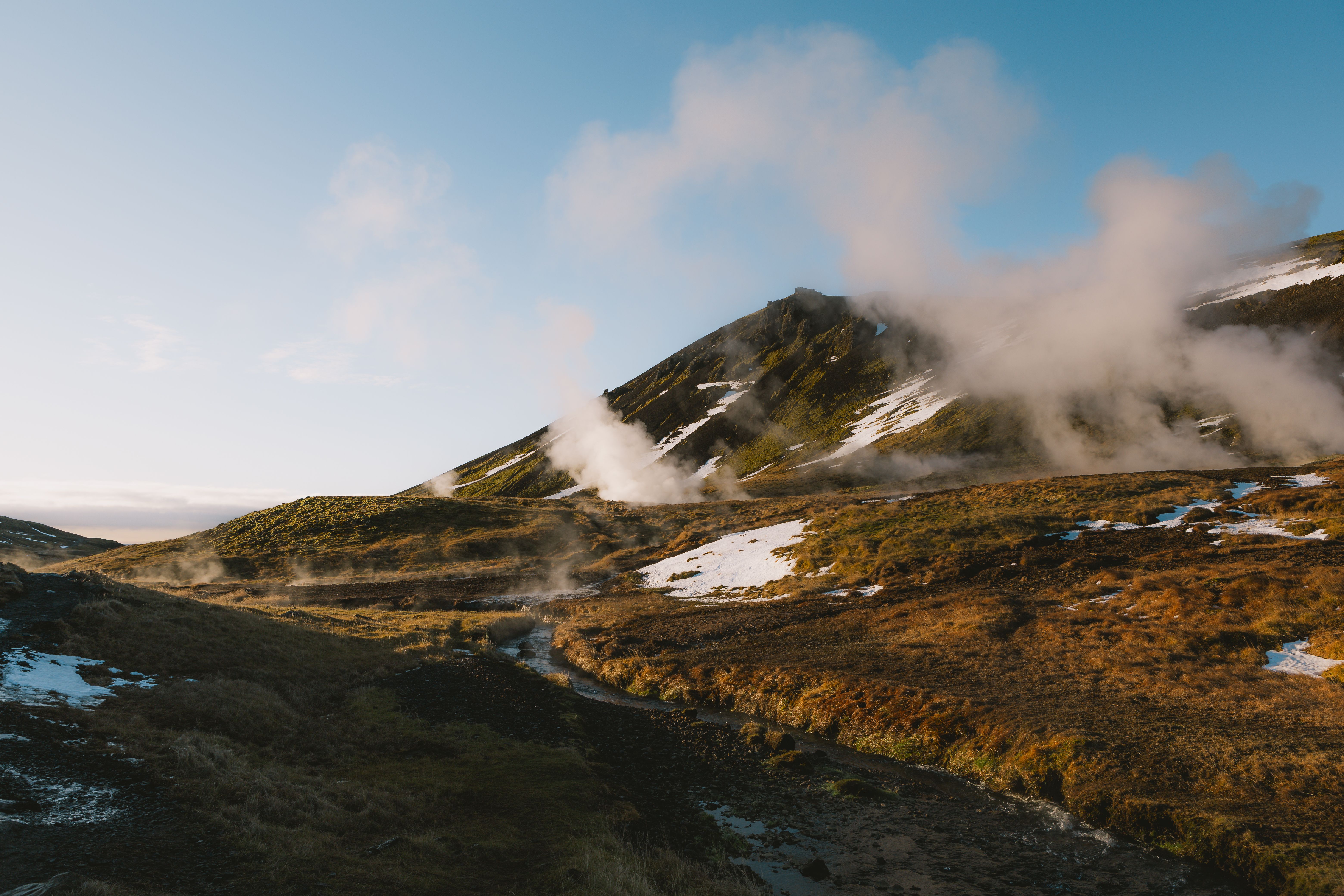 Scenic Geothermal Landscape with Steam Vents · Free Stock Photo